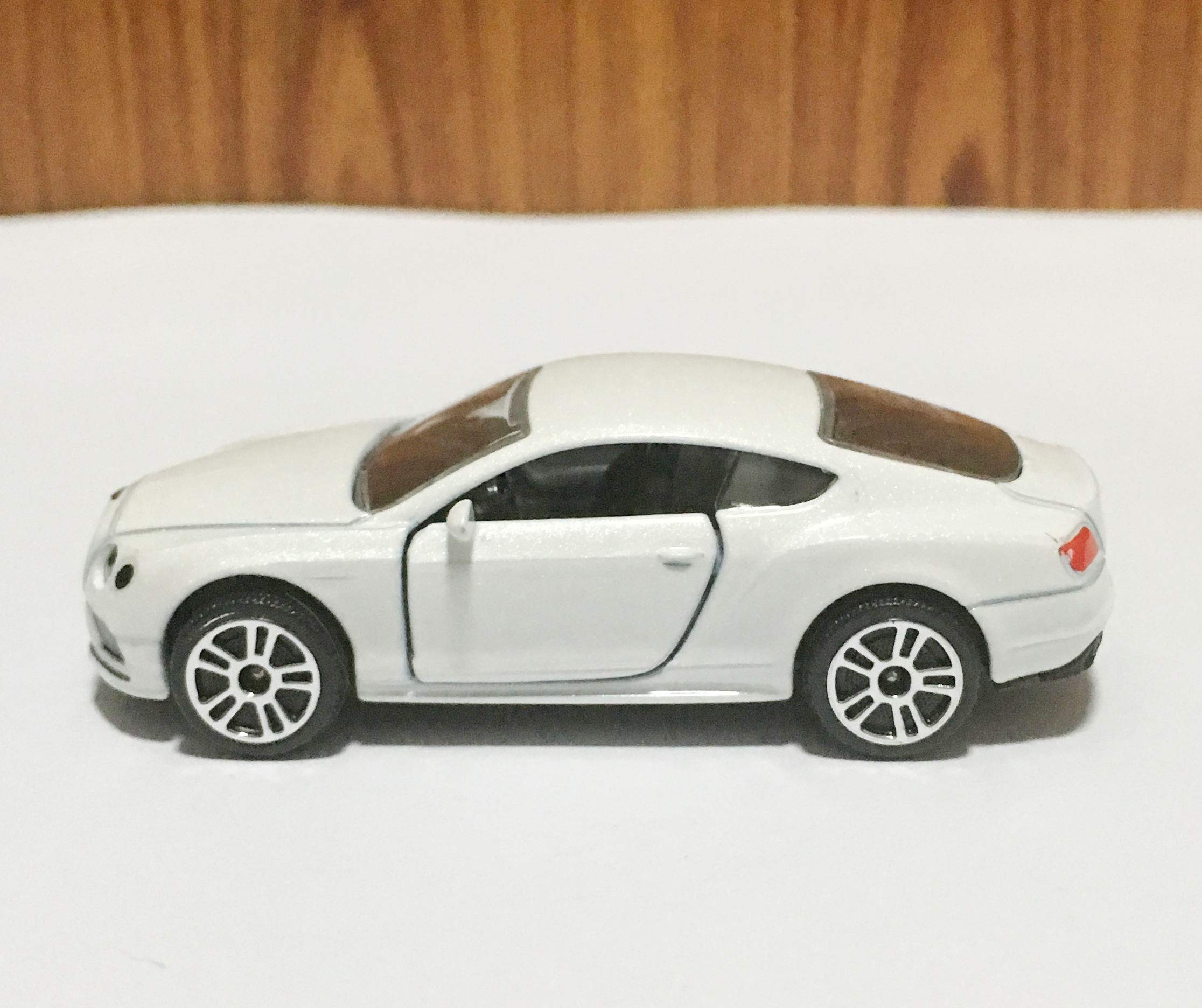 1/64 Model car Toys Majorette Bentley Continental GT V8 S - White (1/64, 3 inches) D5S no Package