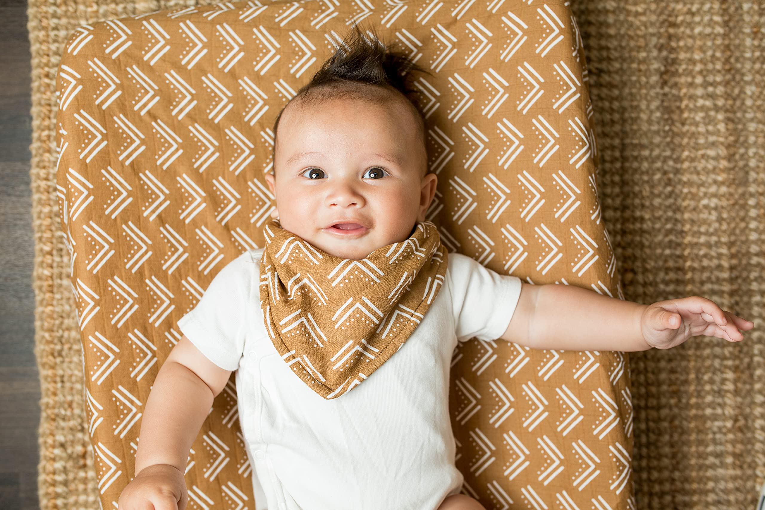 Lulujo Muslin Change Pad Cover - Fitted Changing Pad Cover for Boys and Girls -32"x17", 1 Pack (Mudcloth)