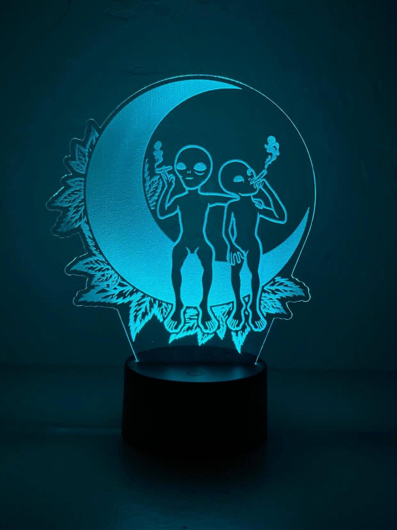 Yooce 420 Leaf 3D LED Table Lamp Night Light Optical Visual Illusion Home Decor Lighting