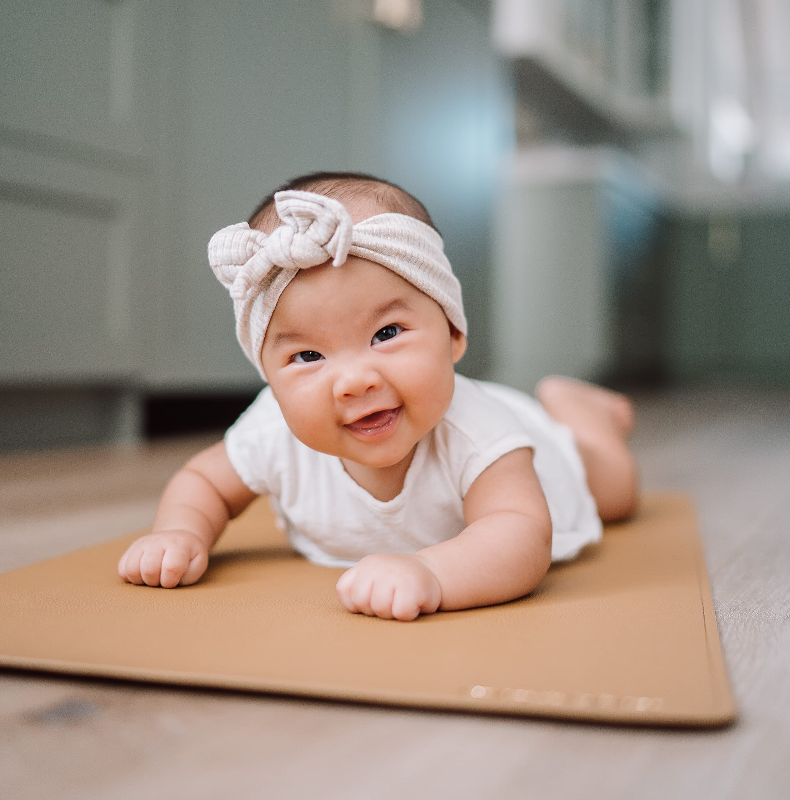 Ava + Oliver Vegan Leather Baby Changing Mat (16 X 30 in) - Multipurpose Wipeable and Portable Diaper Changing Mat - Foldable Travel Changing Mat (Tan)