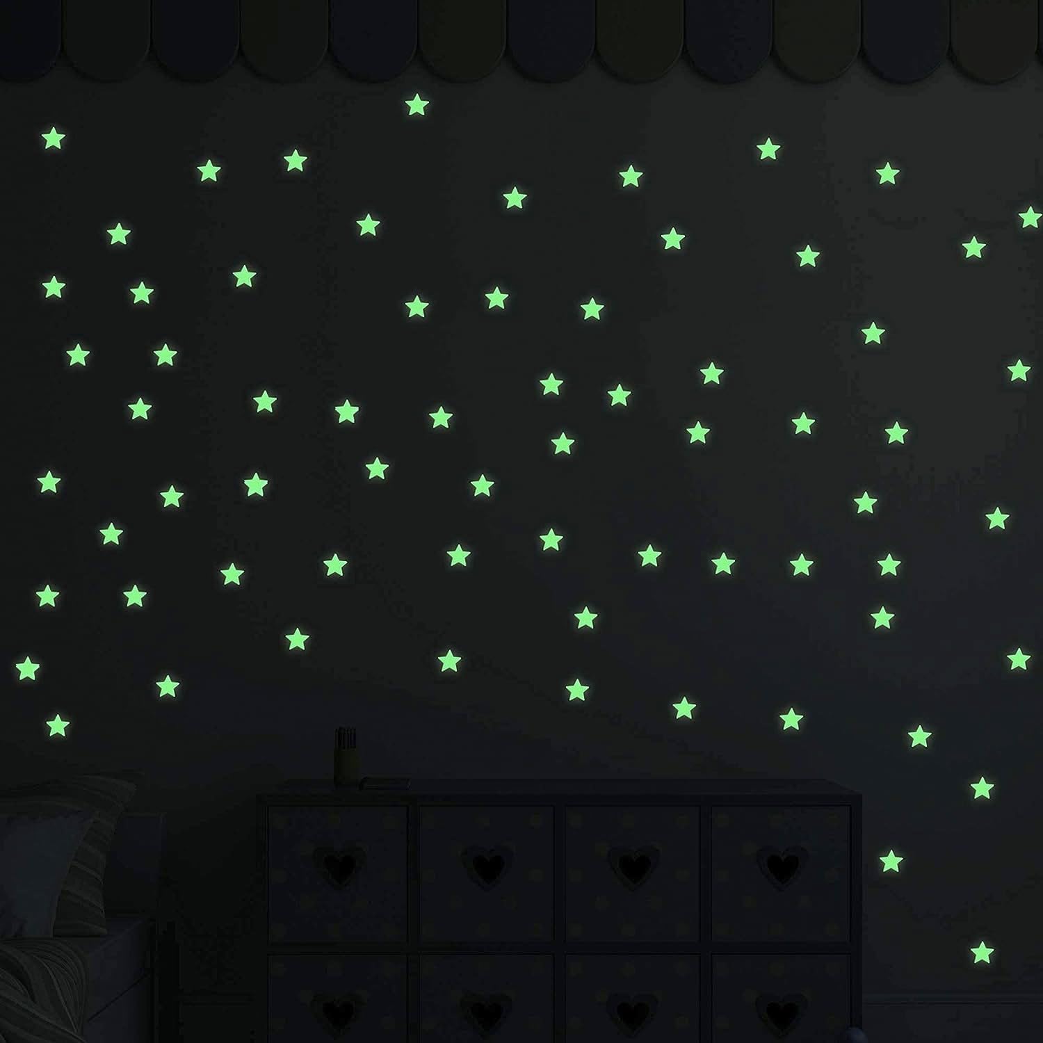 100 Pcs Glow in The Dark Luminous Stars Fluorescent Noctilucent Plastic Wall Stickers Murals Decals for Home Art Decor Ceiling Wall Decorate Kids Babys Bedroom Room Decorations (Pink)