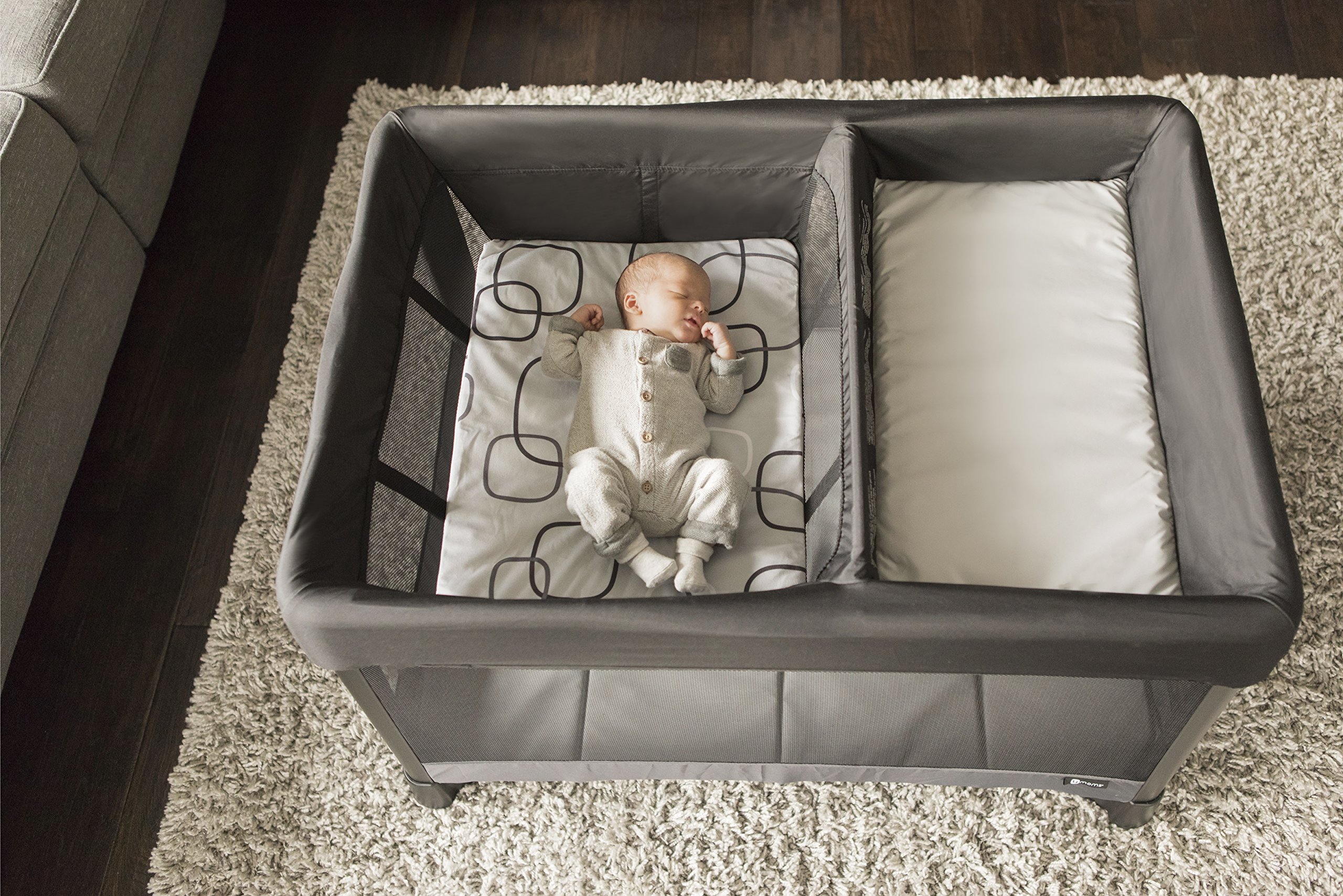 4moms breeze Bassinet Sheets, For Baby Bassinets and Furniture, Waterproof, Machine Washable, Soft, Plush Fabric, Silver/White, 1 Count (Pack of 1)