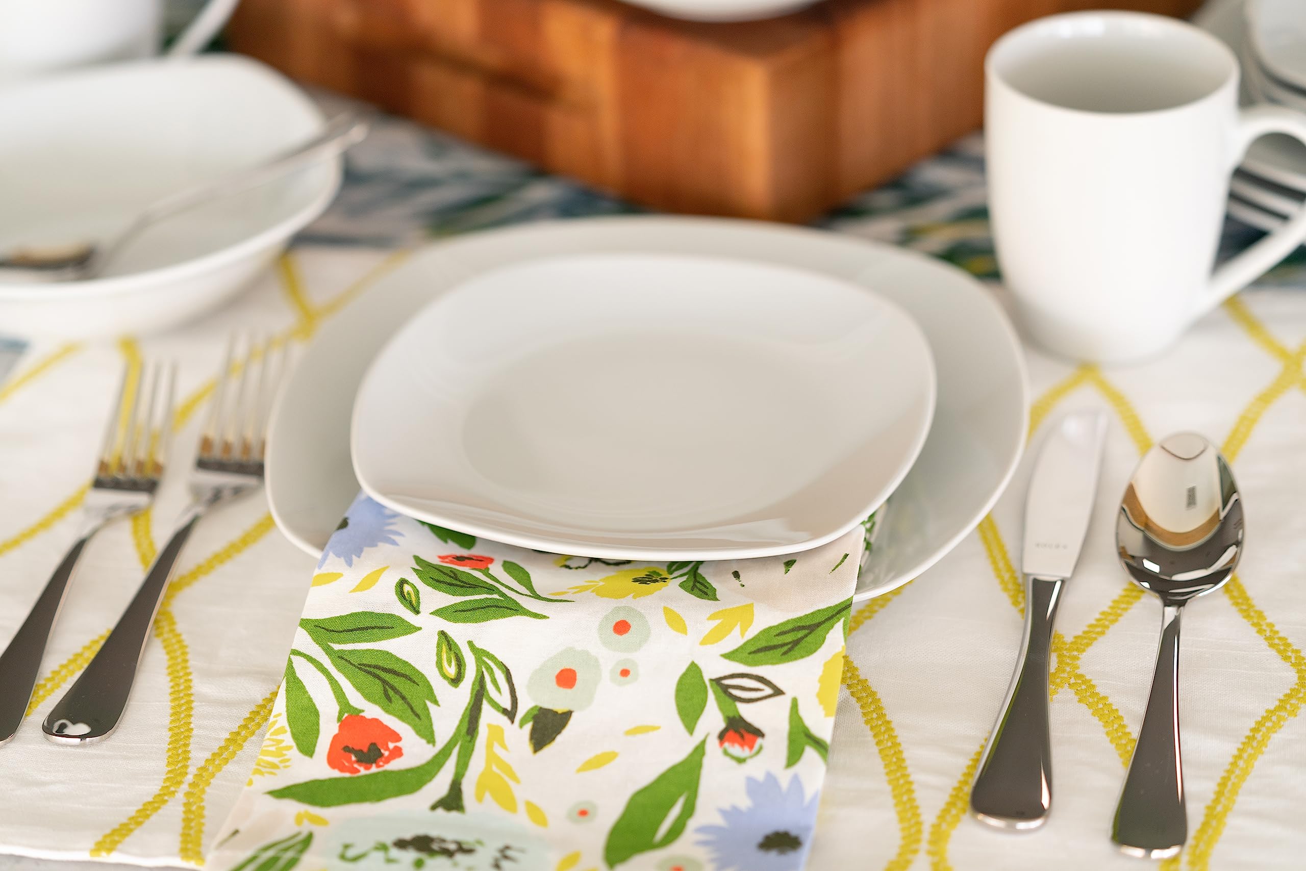 10 Strawberry Street Simply Square 16 Piece Dinnerware Set, Porcelain, White
