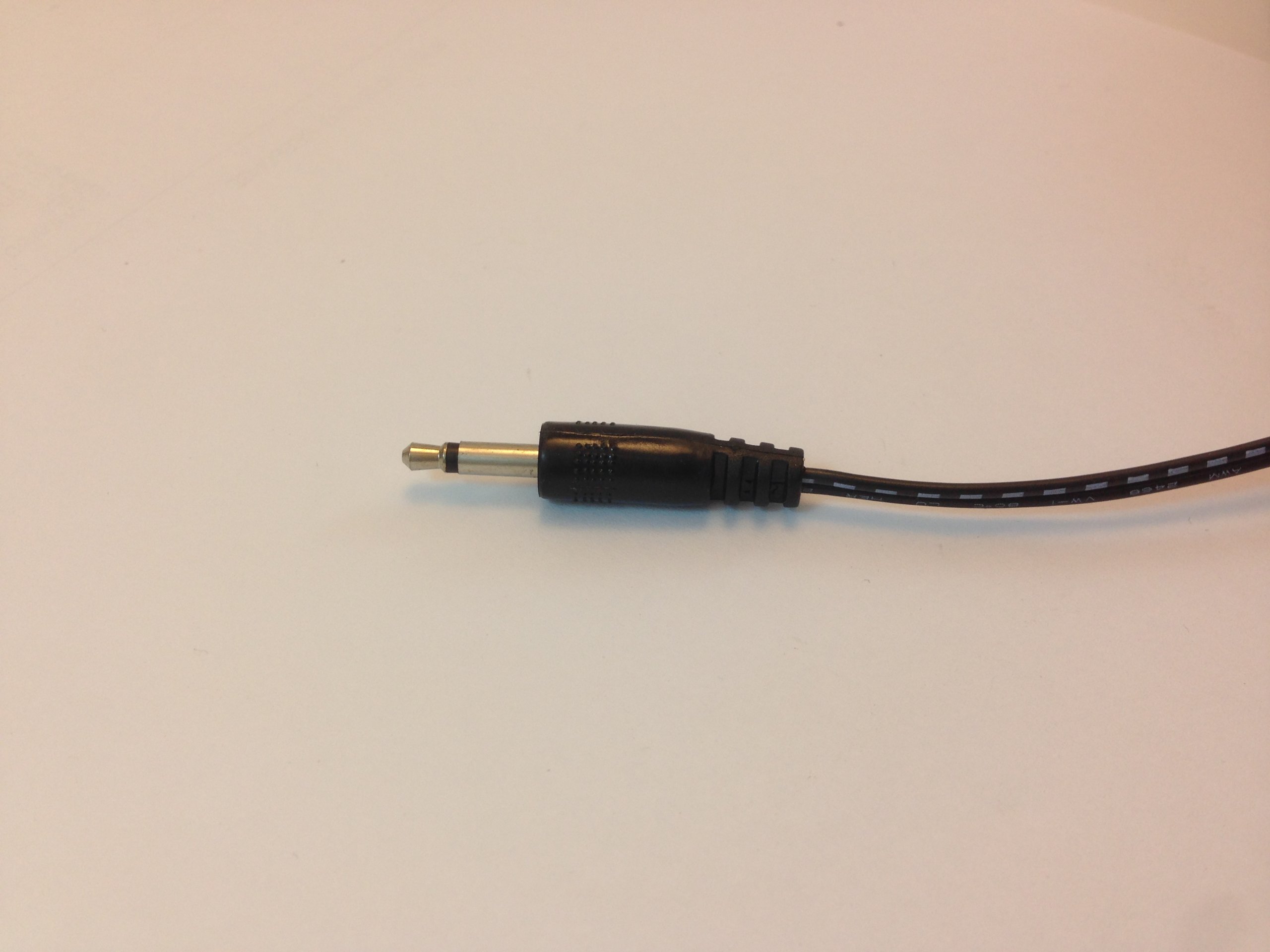 AC-DC Adapter 9VOLT DC @ 500mA 3.5mm Mini Plug