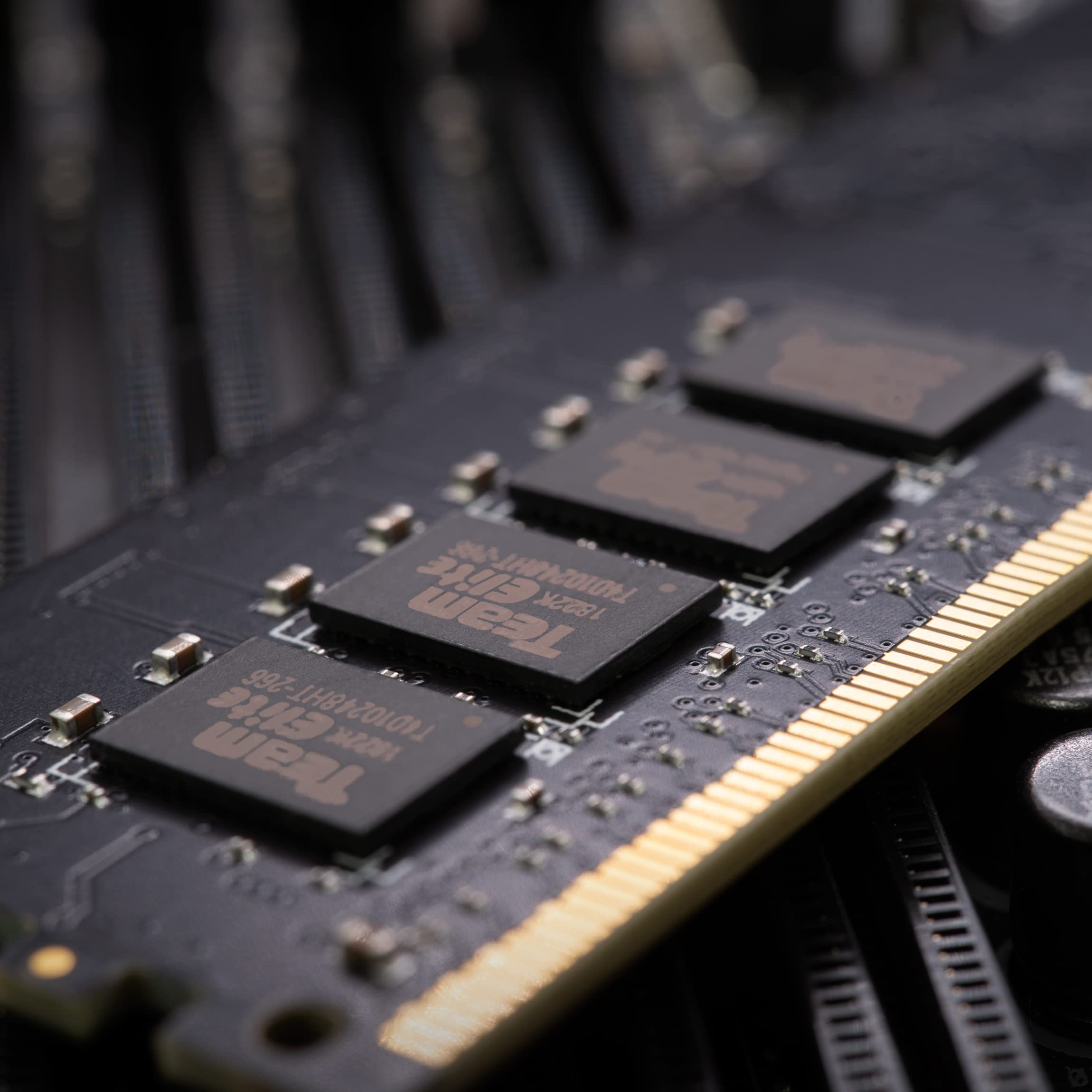 TEAMGROUP Elite DDR5 32GB Kit (2x16GB) 4800MHz (PC5-38400) CL40 Non-ECC Unbuffered 1.1V UDIMM 288 Pin PC Computer Desktop Memory Module Ram Upgrade - TED532G4800C40DC01