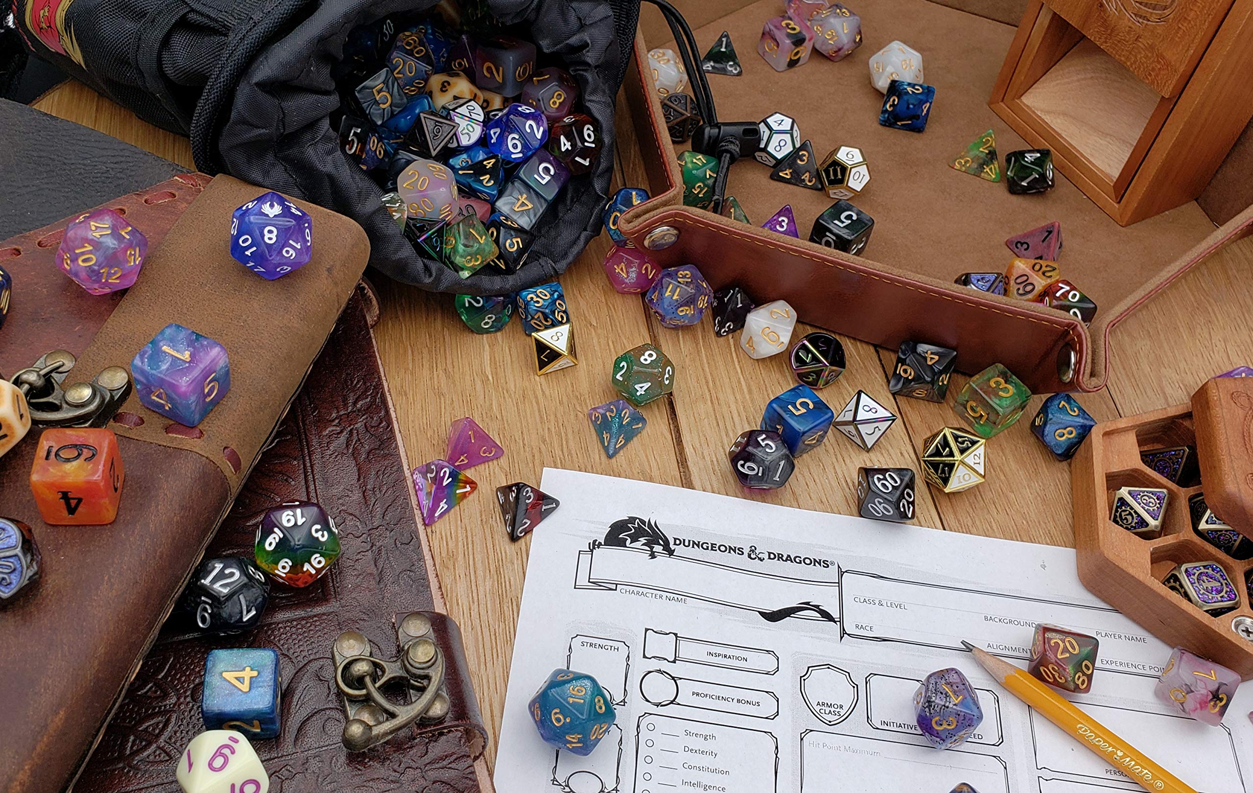 20 Forgotten Amber - 7 Piece Polyhedral DND Dice Set by D20 Collective - Black and Amber Swirled Acrylic Dice for Table Top Dungeons and Dragons RPGs and Gaming - D&D Dice Sets