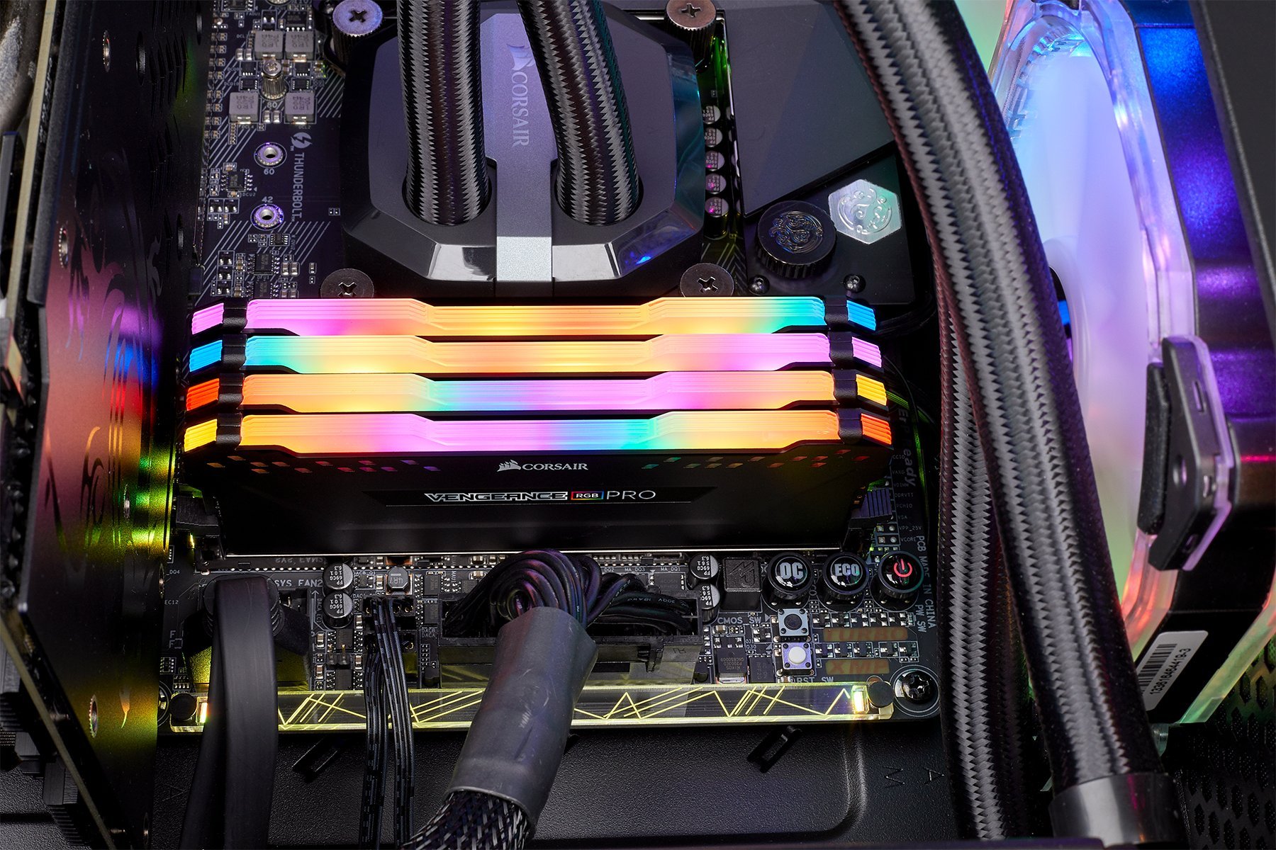Corsair Vengeance RGB Pro 128GB (4x32GB) DDR4 3200 (PC4-25600) C16 Desktop memory – Black
