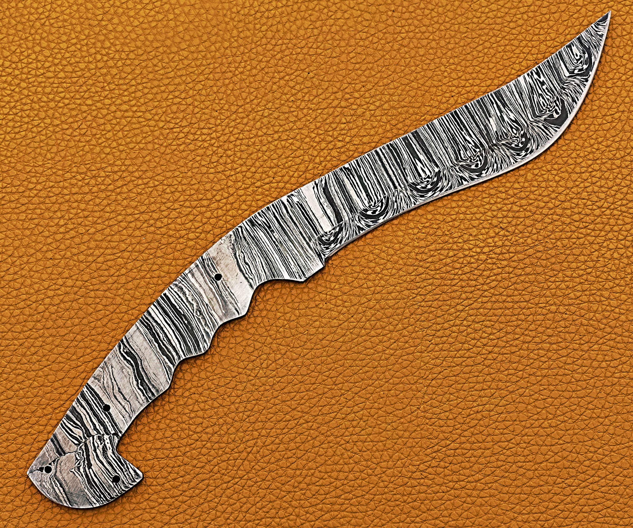 11 inches Long Dao Blade Hunting Knife, Hand Forged Ladder Pattern Damascus Steel Blade, 5" Finger Serration Scale Space with 4 Pin Hole, 6" Trailing Point Dao Blade with 5.5" Cutting Edge