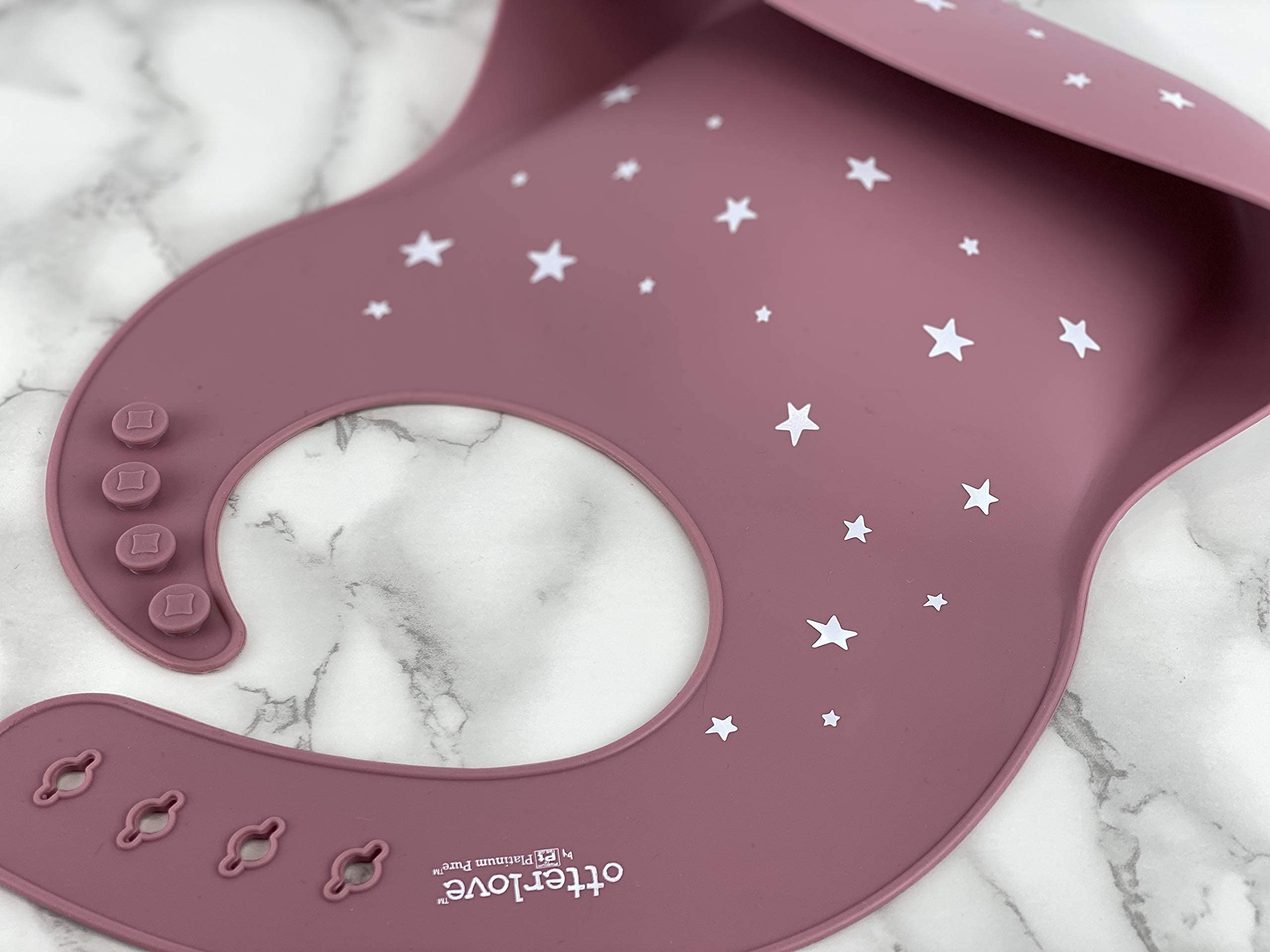 otterlove Natural Grip Silicone Cup and Waterproof Silicone Bib - Woodchuck Stars Bundle