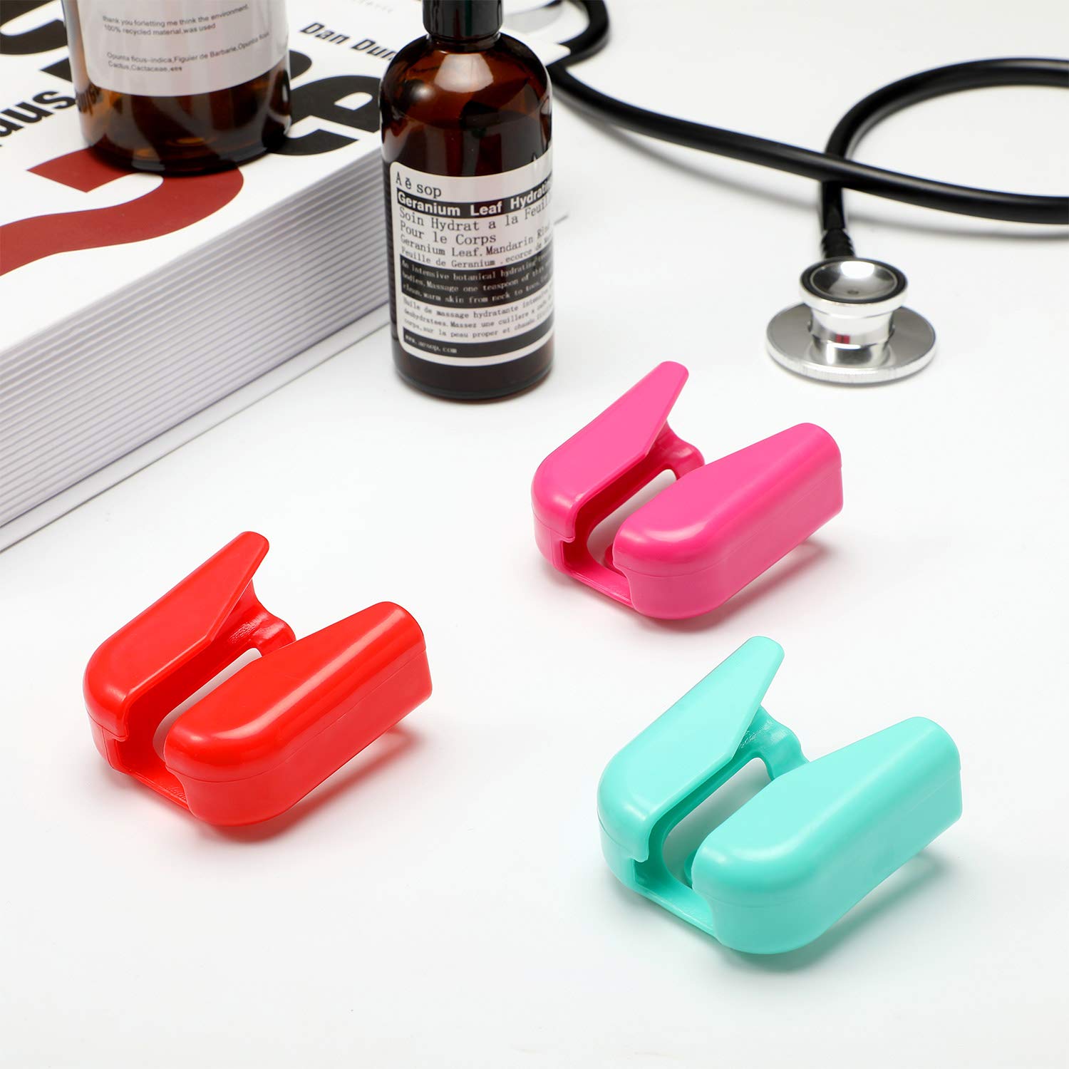 3 Pieces Stethoscope Holder Clip Plastic Nursing Waist Belt Stethoscope Holder Clip for Nurses Physicians(Cyan, Purple, Red)
