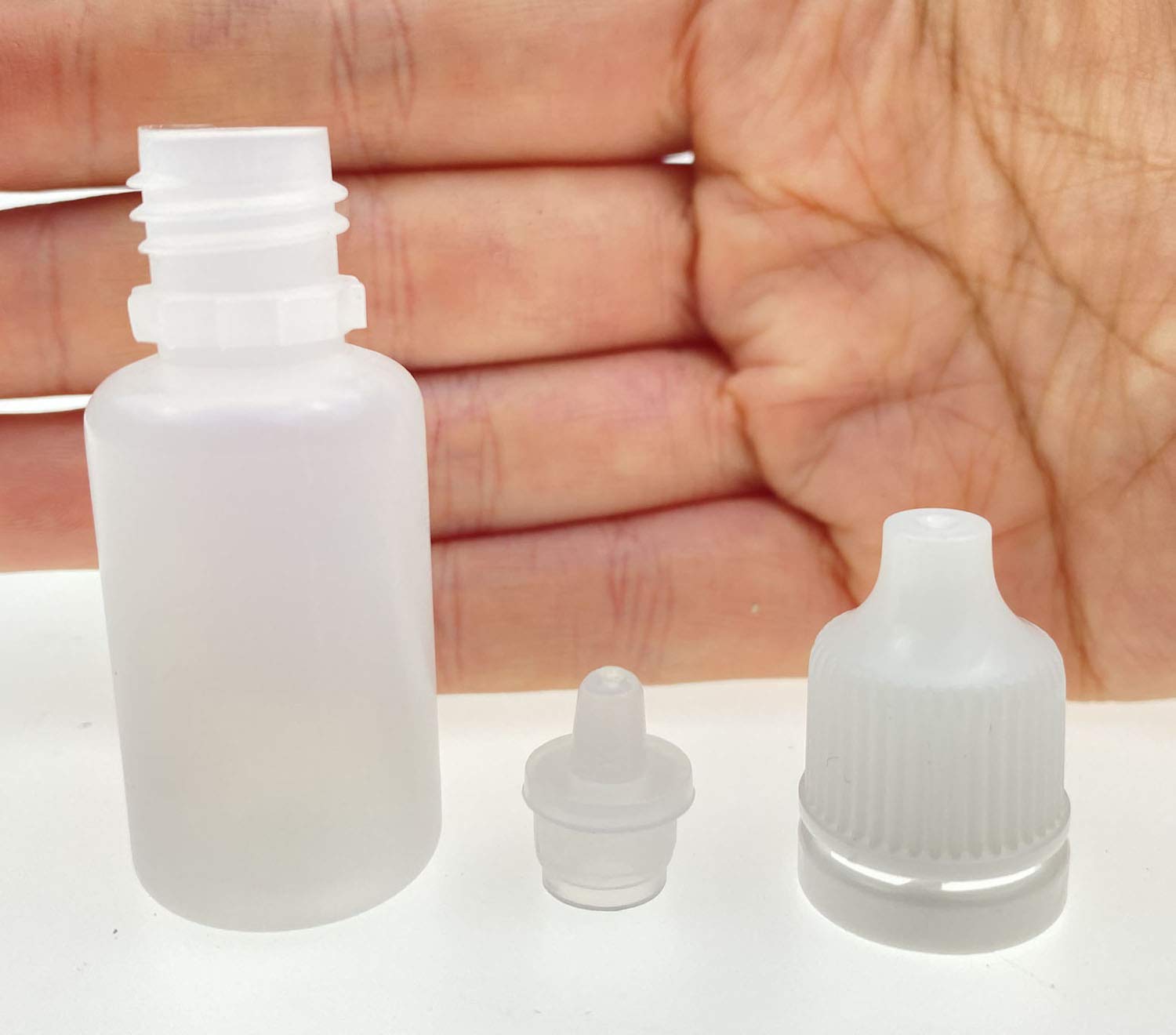 12PCS 50ML 1.7oz Clear Empty Refillable Plastic Squeezable Eye Drop Dropper Bottle Liquid Medicine Container With Screw Cap Essential Oil Container Bottles