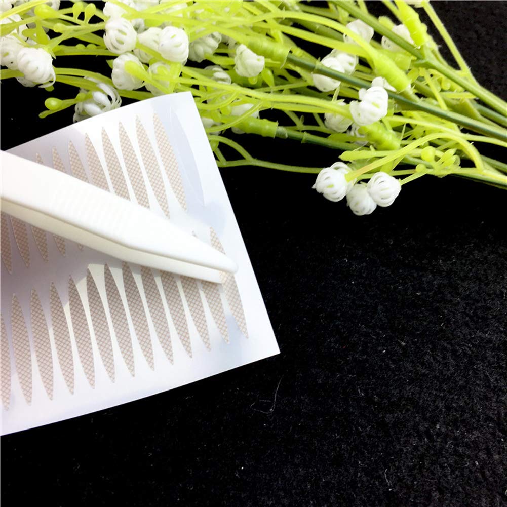 20 Pcs Mini Plastic Tweezers Clips Portable Eyelid Tape Sticker Tweezer Makeup Tool for Contact Lenses Double Eyelid Stickers Facial Masks
