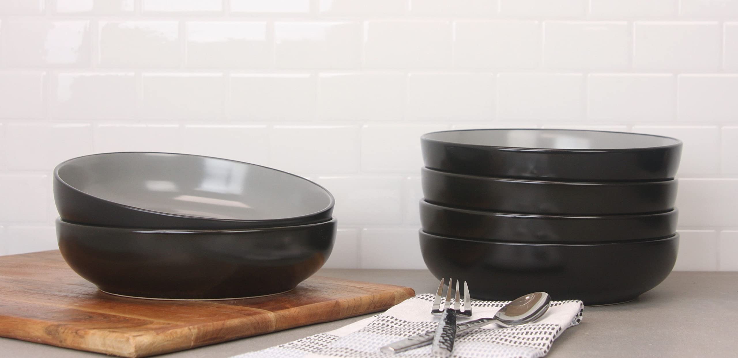 10 Strawberry Street Two Tone Coupe 8.5β/36 Oz. Dinner Bowl Set Of 6, Black/White