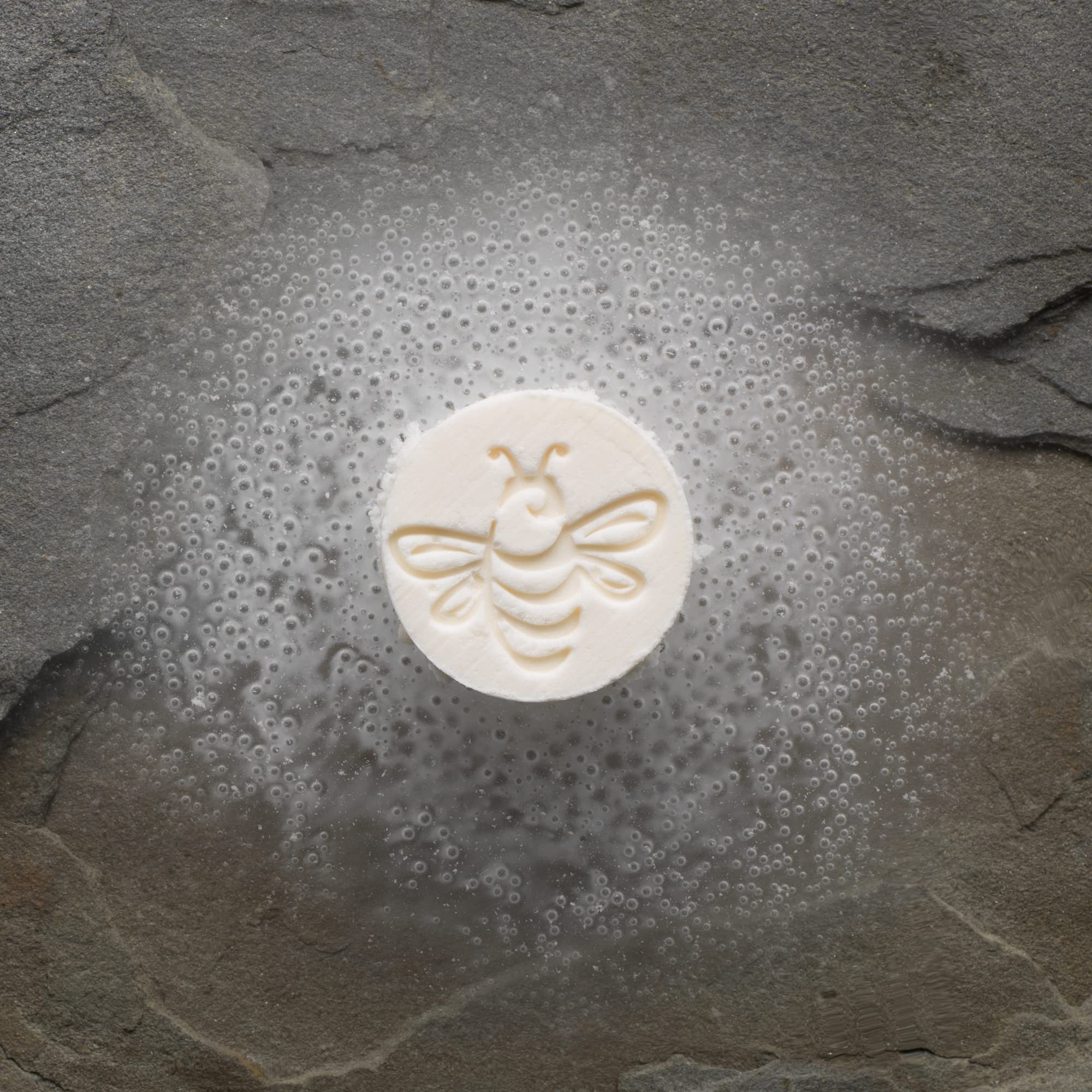 4 Handmade Raw Honey & Colloidal Oatmeal Bath Bombs with Lavender & Lemongrass Essential Oils to soothe hydrate dry skin