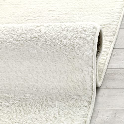 Antep Rugs Palafito 5x7 Solid Shag Modern Indoor Area Rug (White, 5'3" x 7'6")