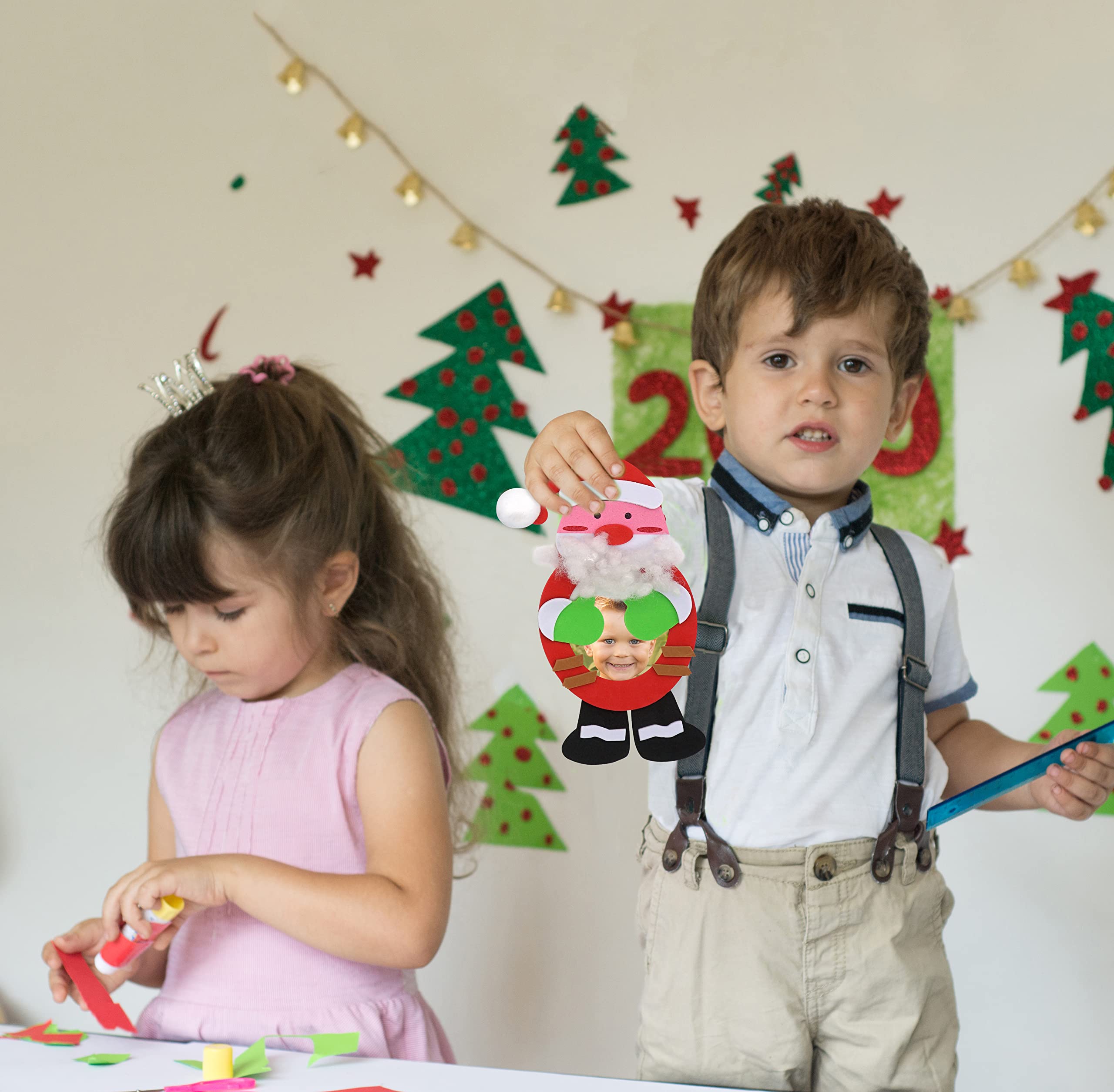 4E's Novelty Foam Kids Christmas Picture Frame Ornament Craft (12 Pack) Bulk Christmas Crafts for Kids Ages 4-8, 8-12 & Toddlers DIY Party Acitvity