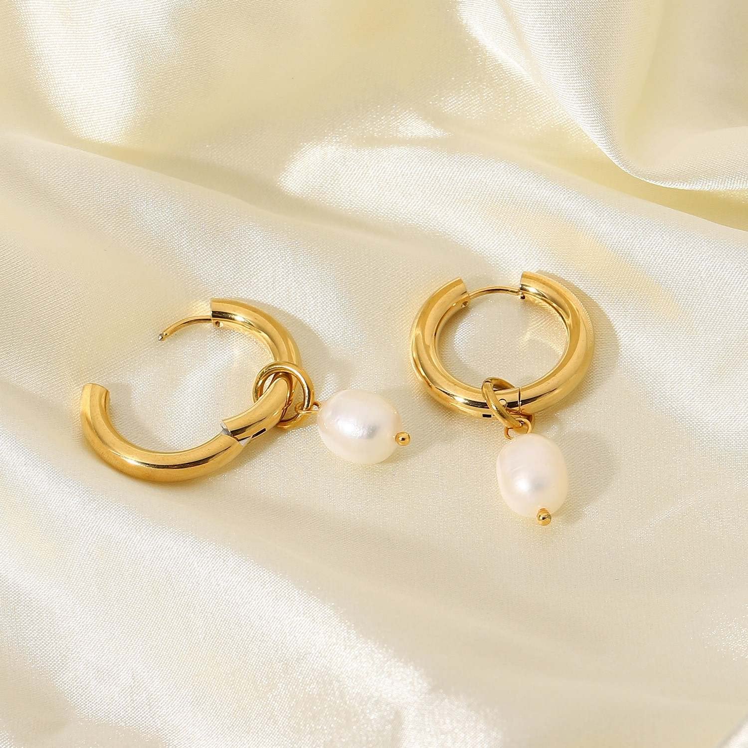 18K Gold Plated Freshwater Pearl Hoop Durable Earring for Women Waterproof and Tarnishfree