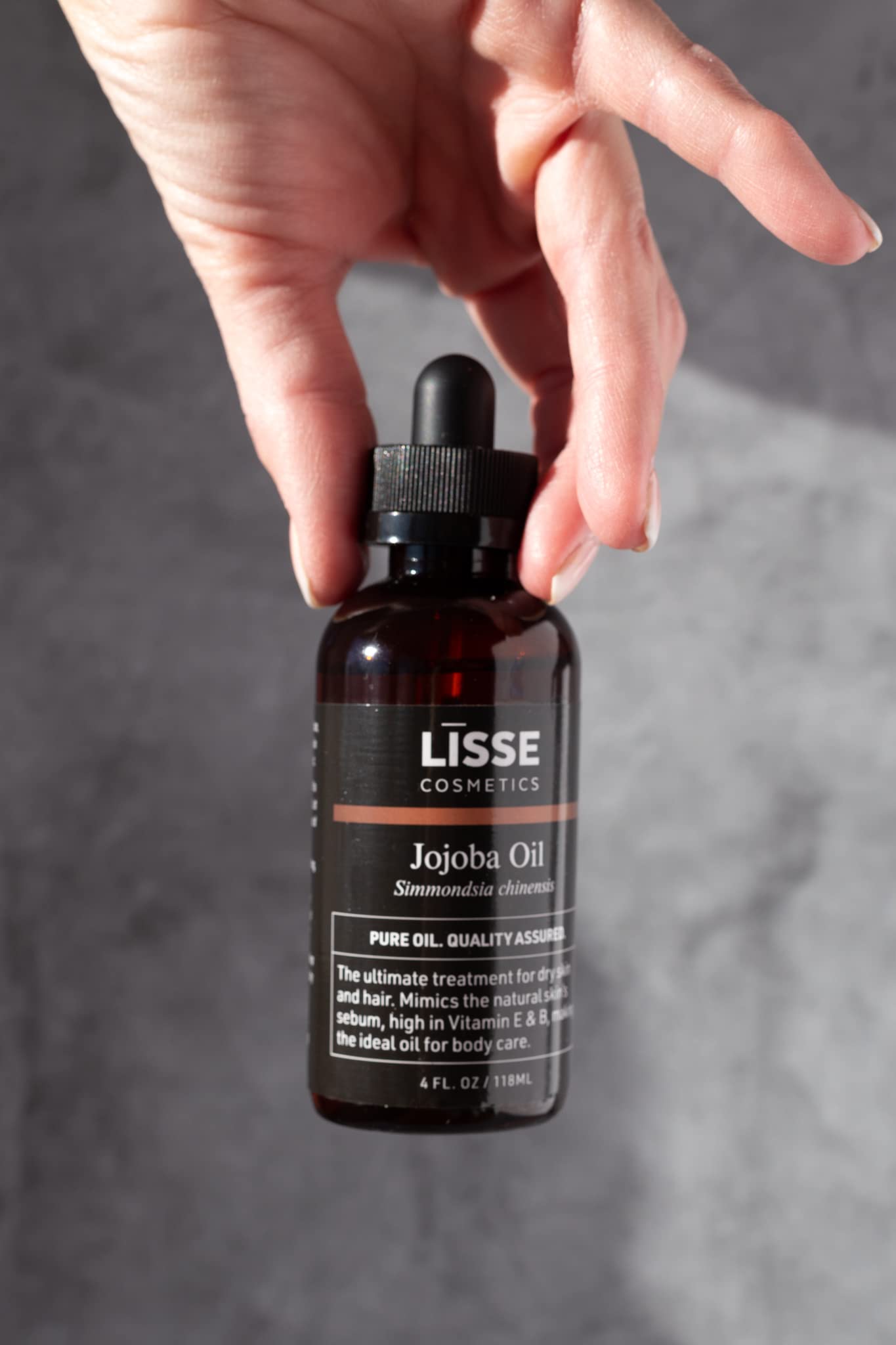 Lisse 100% Pure Jojoba Oil – Cosmetic/Therapeutic Grade– Batch Tested and Verified – Premium Quality you can Trust (4 oz)