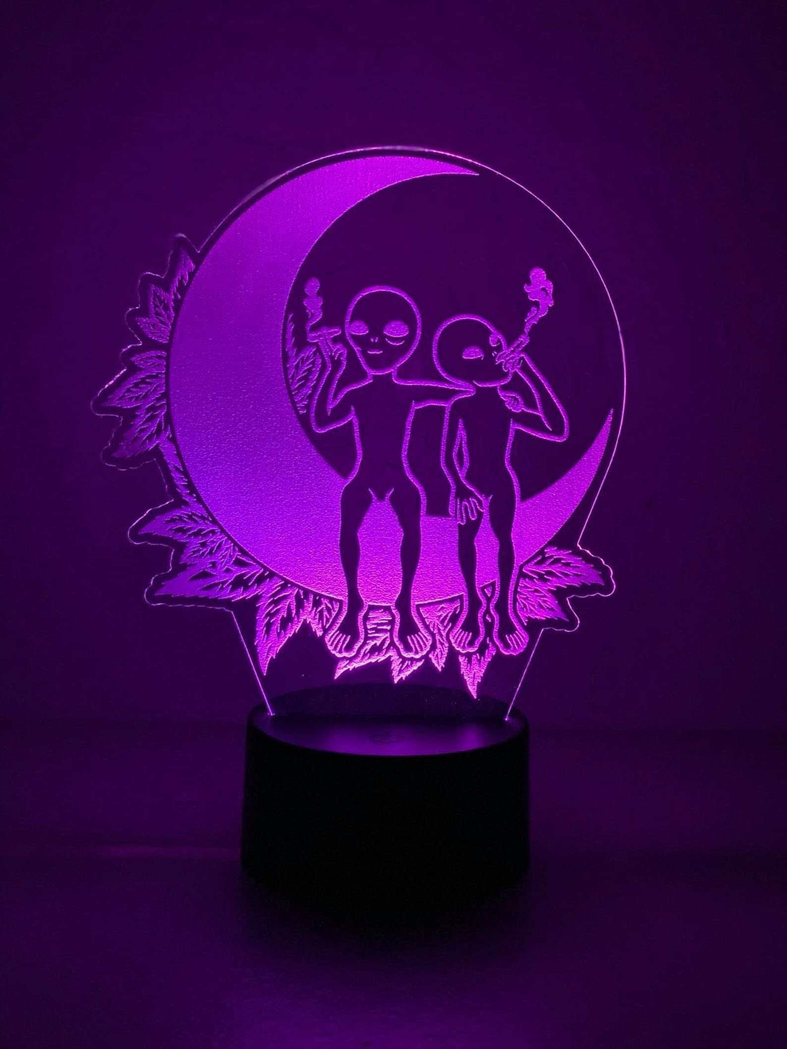 Yooce 420 Leaf 3D LED Table Lamp Night Light Optical Visual Illusion Home Decor Lighting