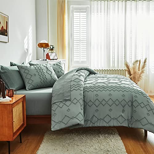 AIKASY Green Tufted Bed in A Bag King ,Geometry Embroidery Comforter Set 7 Pieces,Boho Shabby Chic Comforter Bedding Sets , Soft Microfiber Comforter for All Seasons (Green, 102"x90")