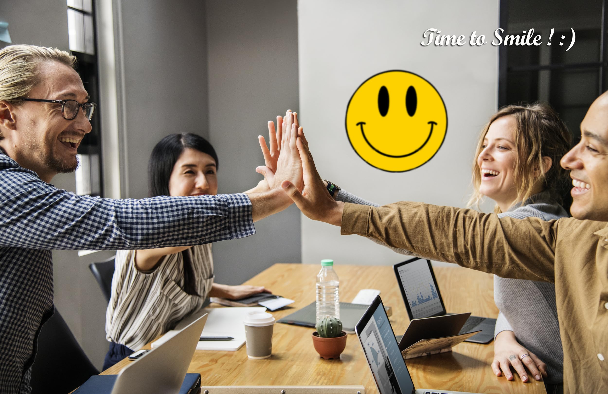 12" Smiley Face Murals Wall Decal Sticker Vinyl Smile Wall Decals Removable Peel and Stick Wall Stickers for Interior Car Window Laptop Luggage Baggage