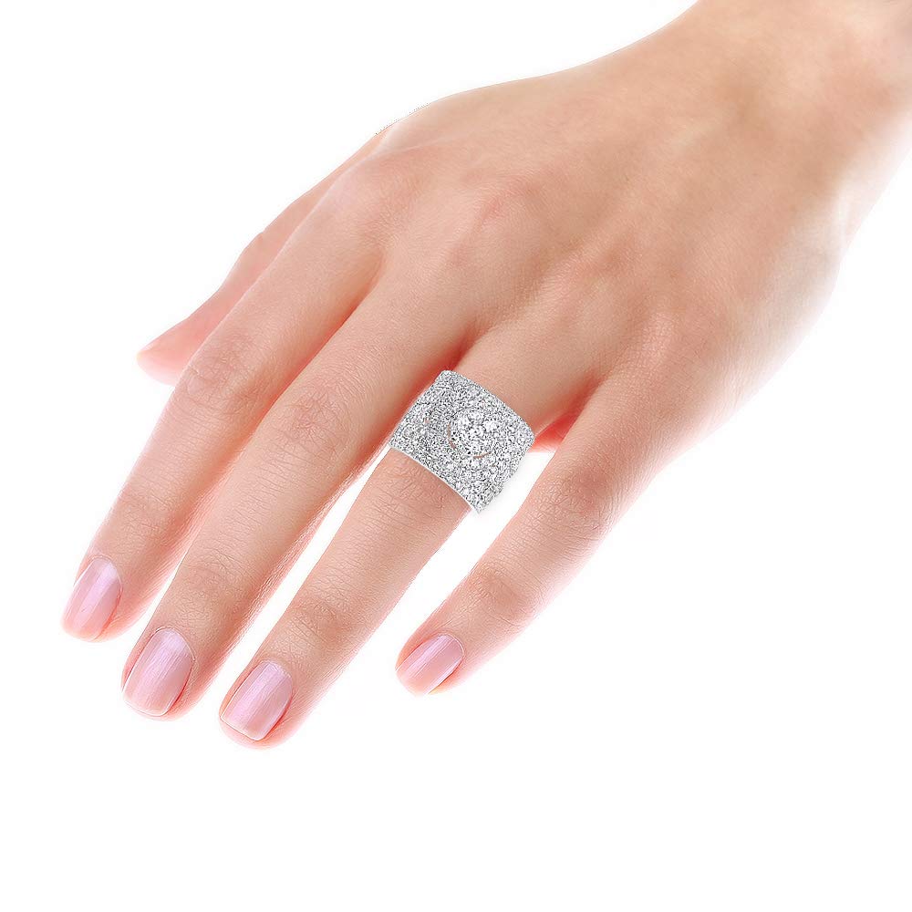 14K Gold Large 5 Carat Diamond Engagement Ring and Wedding Band Set with Round Cluster 5.5ctw (Size 7)