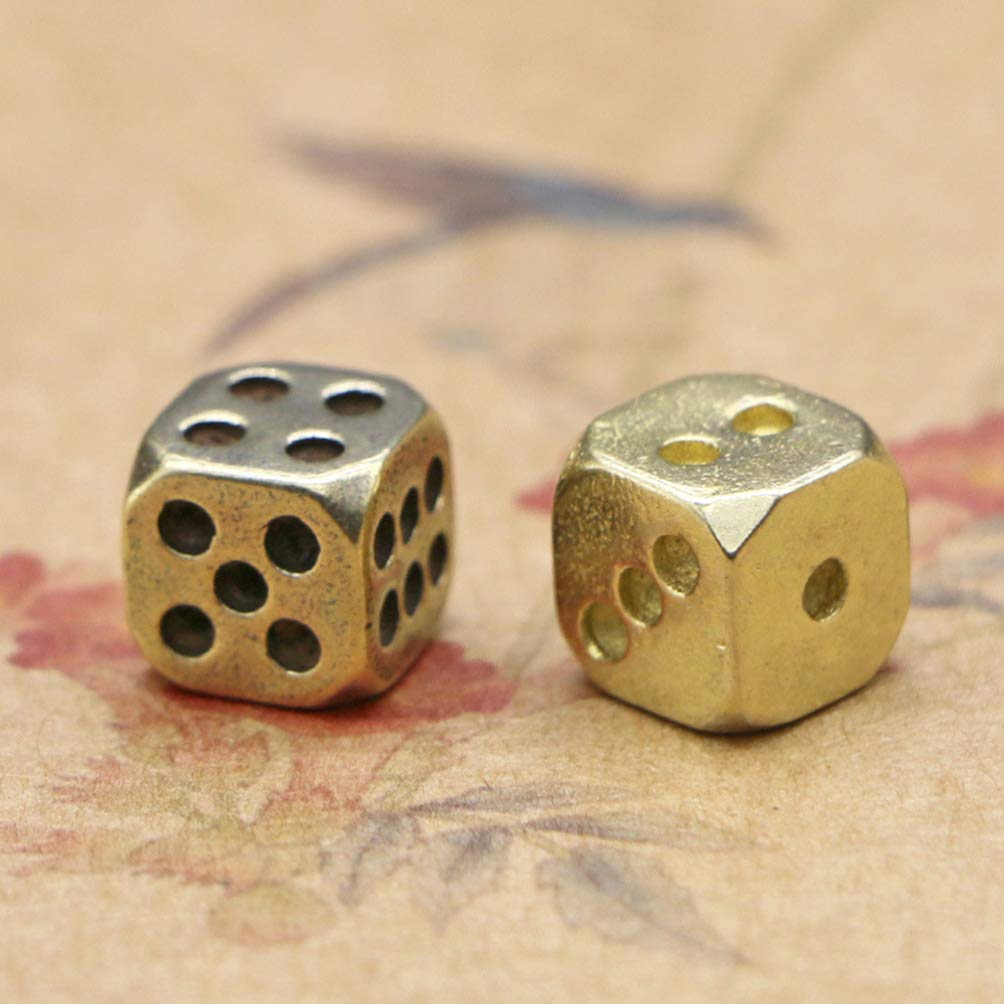 4pcs Ancient Brass Dice Solid Metal RPG Role Playing Game Dice Learning Dice Party Supplies