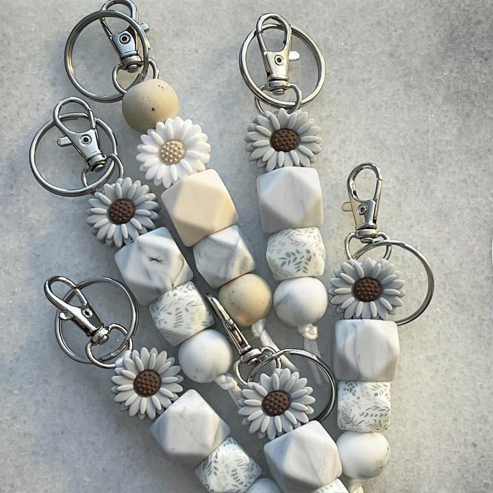 100PCS Premium Swivel Snap Hook Keychains with Key Rings, Metal Keychain Clip and Key Ring, 50PCS Key Chain Hooks and 50PCS Key Rings for Lanyard Crafts Jewelry Keychain Making Silver 32mm/1.25inches