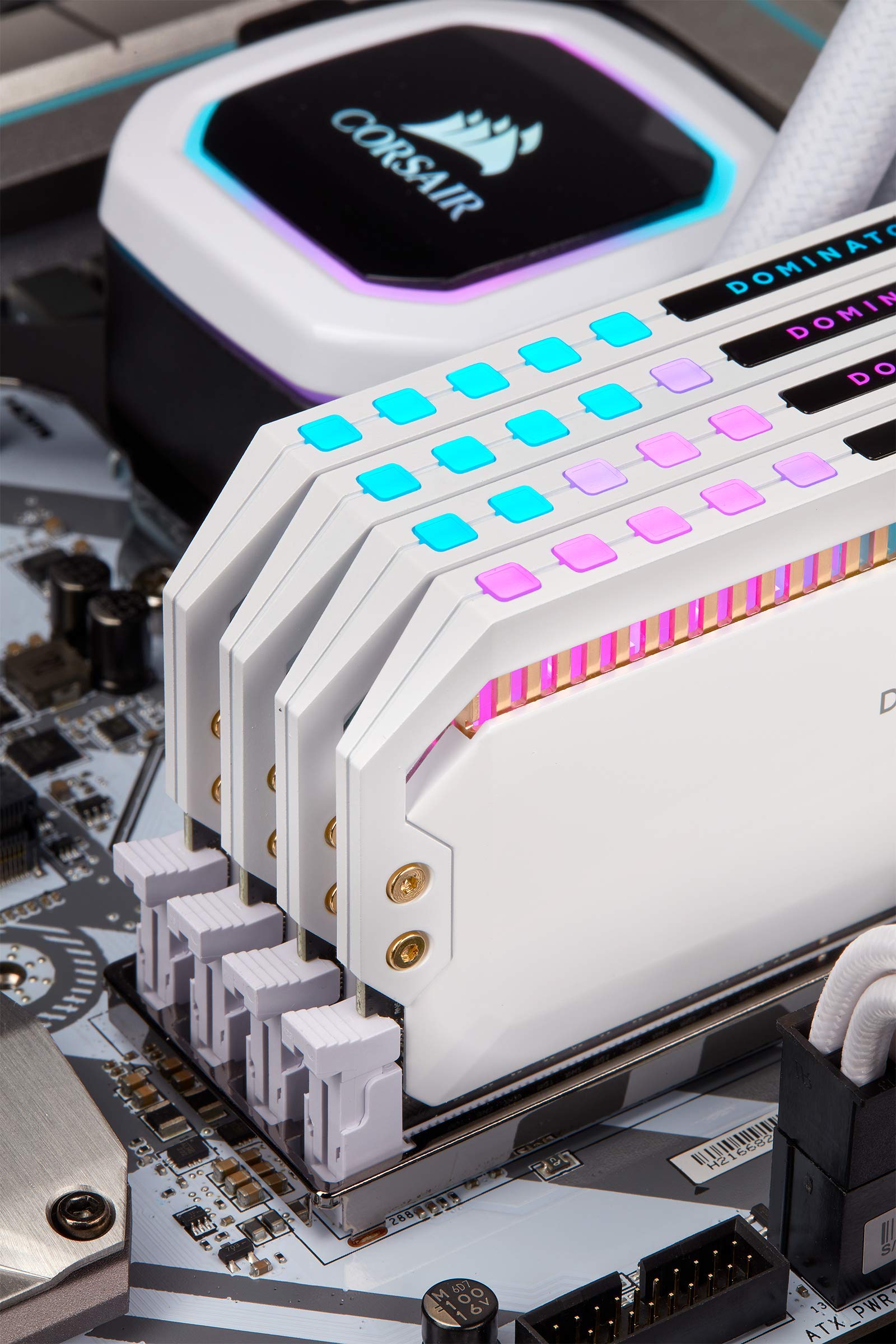 Corsair Dominator Platinum RGB 64GB (4x16GB) DDR4 3200MHz C16 Desktop Memory (12 Ultra-Bright CAPELLIX RGB LEDs, Patented Dual-Channel DHX Cooling Technology, Intel XMP 2.0 Support) White