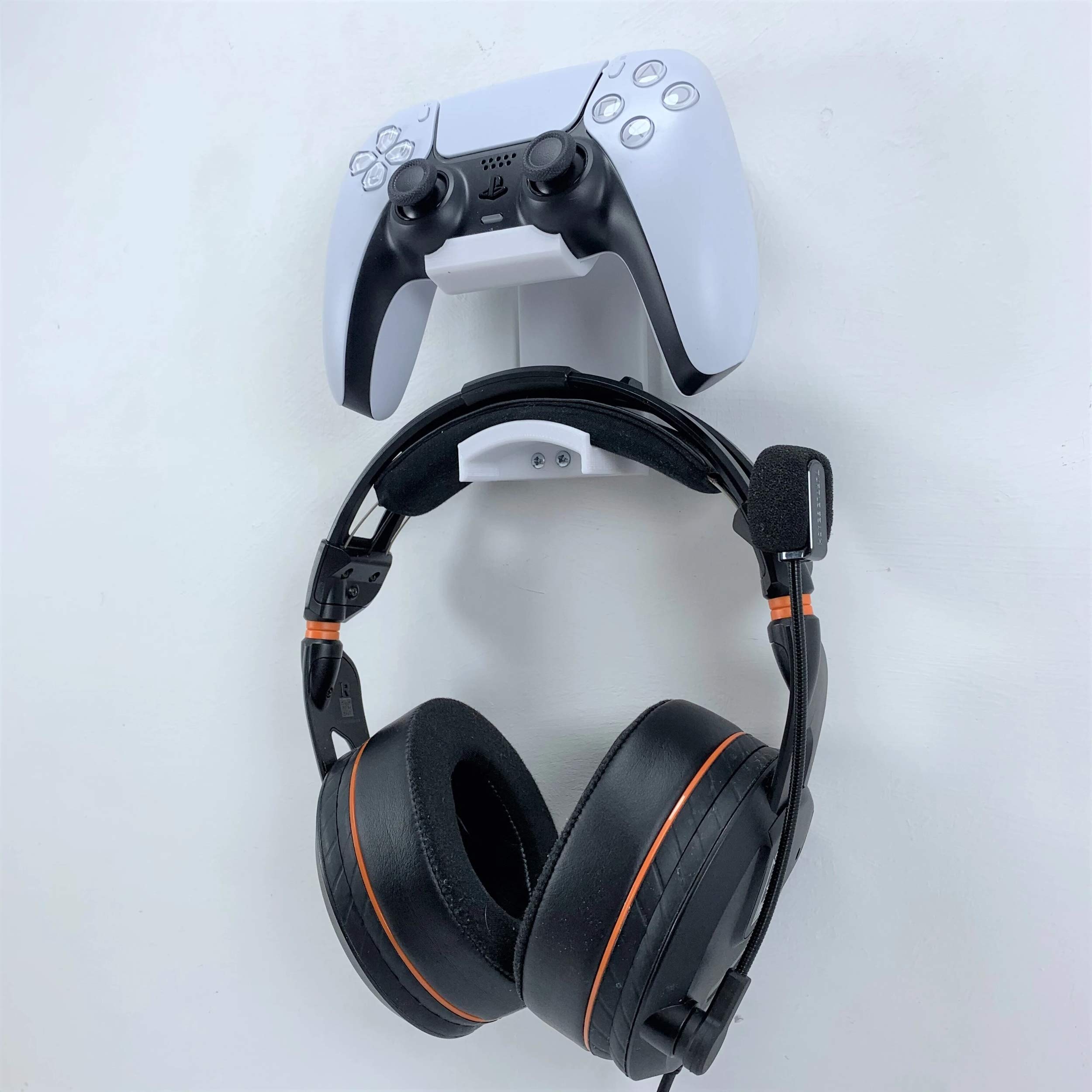 3D Cabin Product Compatible with - PS5 Controller & Headphone Wall Mount Wall Bracket Holder for Play Station 5 Digital Or Disc DualSense White