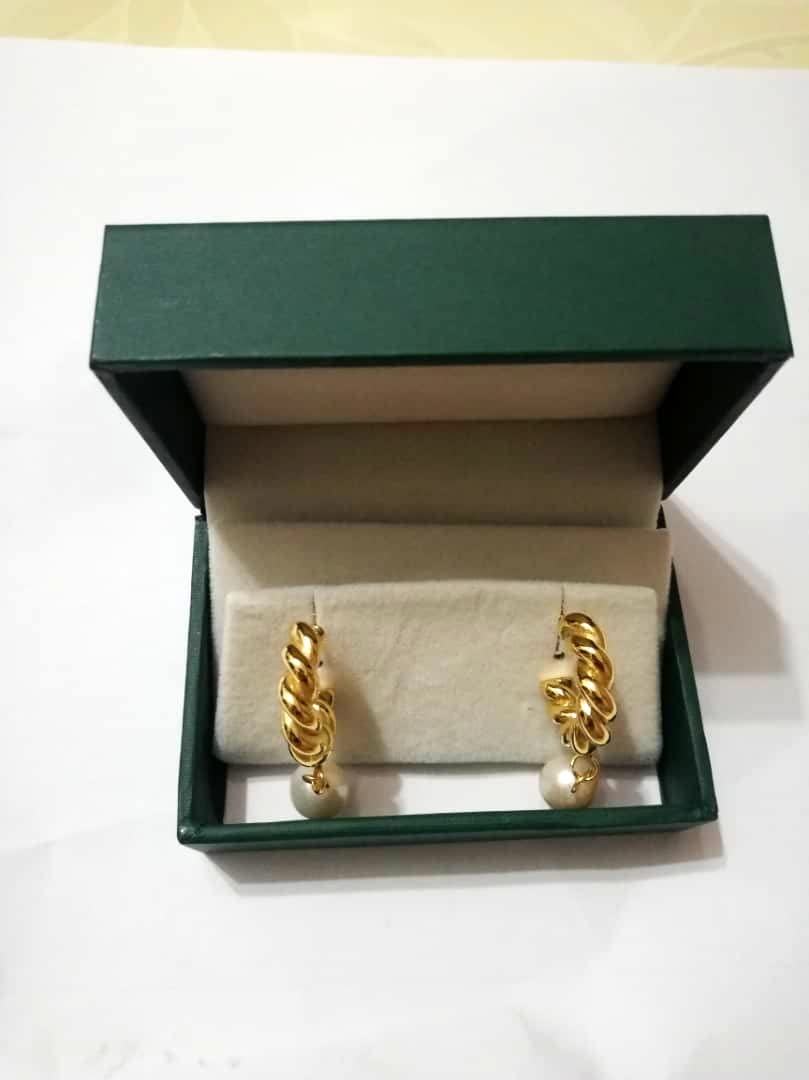 18k Gold Pearl Drop Earrings Hypoallergenic With Fresh Water Pearls [Gift Box included]
