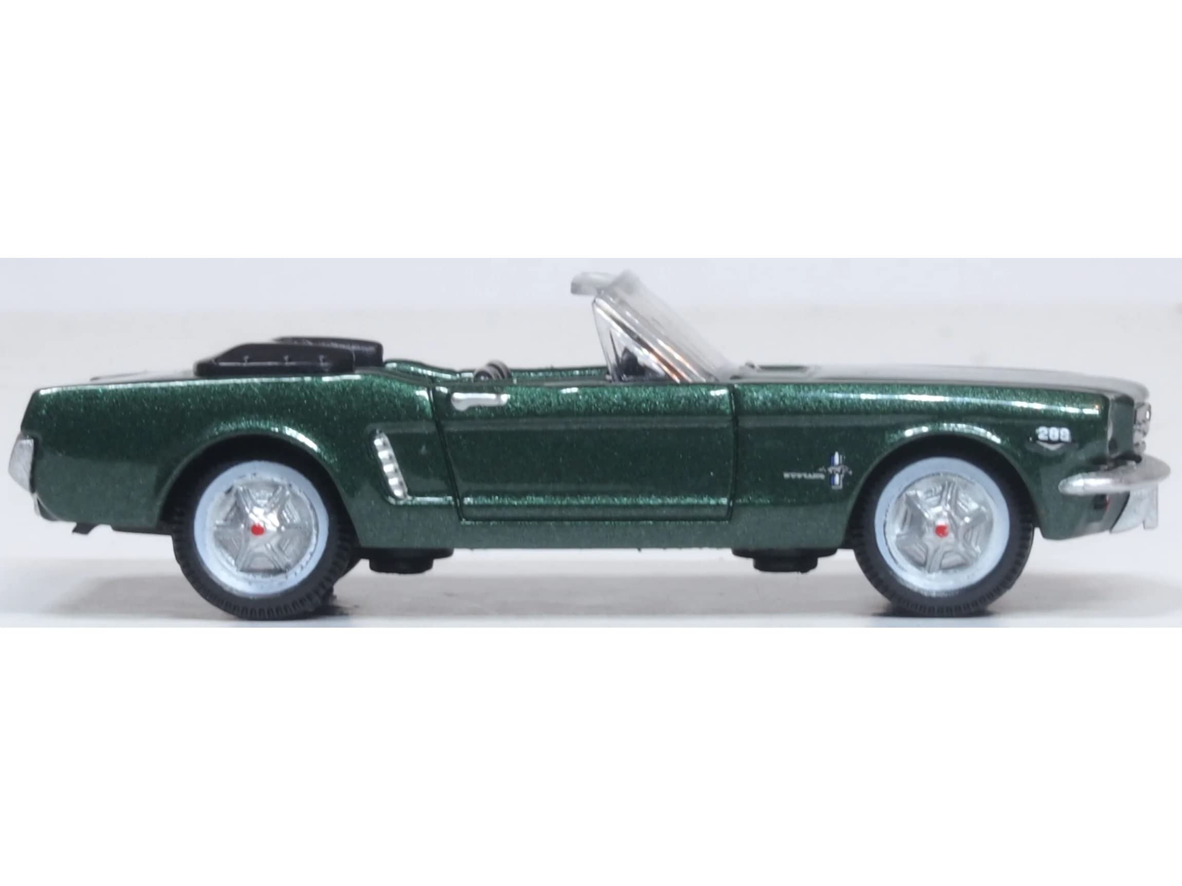 1965 Convertible Ivy Green Metallic 1/87 (HO) Scale Diecast Model Car by Oxford Diecast 87MU65006