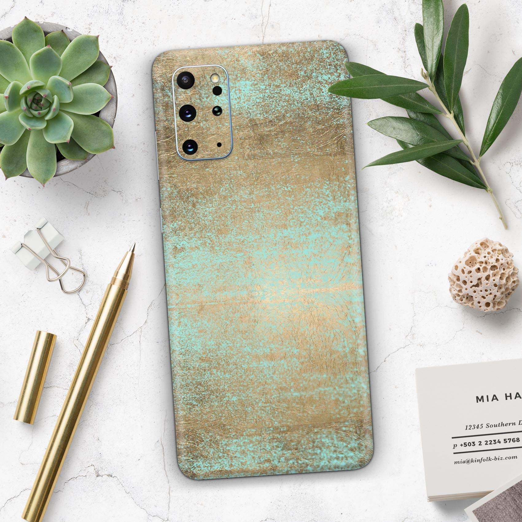 DesignSkinz Gold Scratched Foil v4 Protective Vinyl Decal Wrap Skin Cover Compatible with The Samsung Galaxy S20 (Screen Trim & Back Glass Skin)