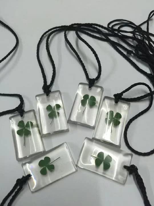 12 Pcs Exquisite Real Four Leaf Clover Pendant Jewelry Ornaments