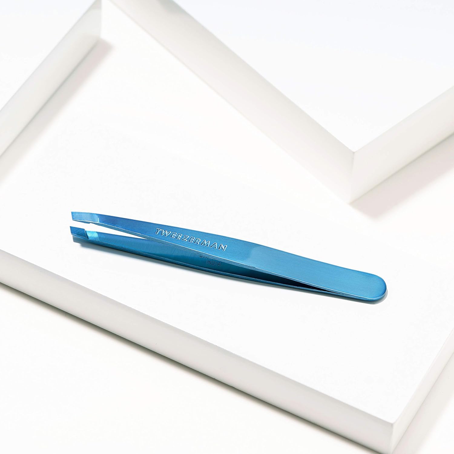 Tweezerman Slant Tweezer (Bell Bottom Blue)