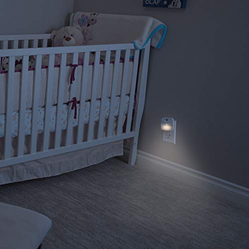 Aultra Night Light LED Night Lights Plug Into Wall - Super Smart Dusk to Dawn Sensor Activated, Automated On & Off, Used for Kitchen, Bathroom, Home Improvement, Bedroom β 4 Pack