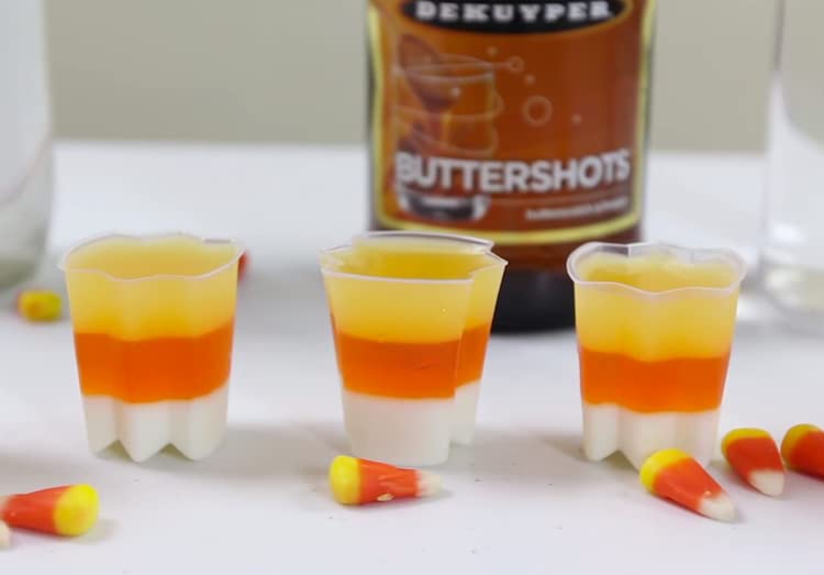 50 EZ-Squeeze Jello Shot Cups With Lids - 2 oz Max Capacity-New and Improved Design 2019 - Jello Shot Cups With Lids Stack-able - Easy To Squeeze -Fun For All Occasions