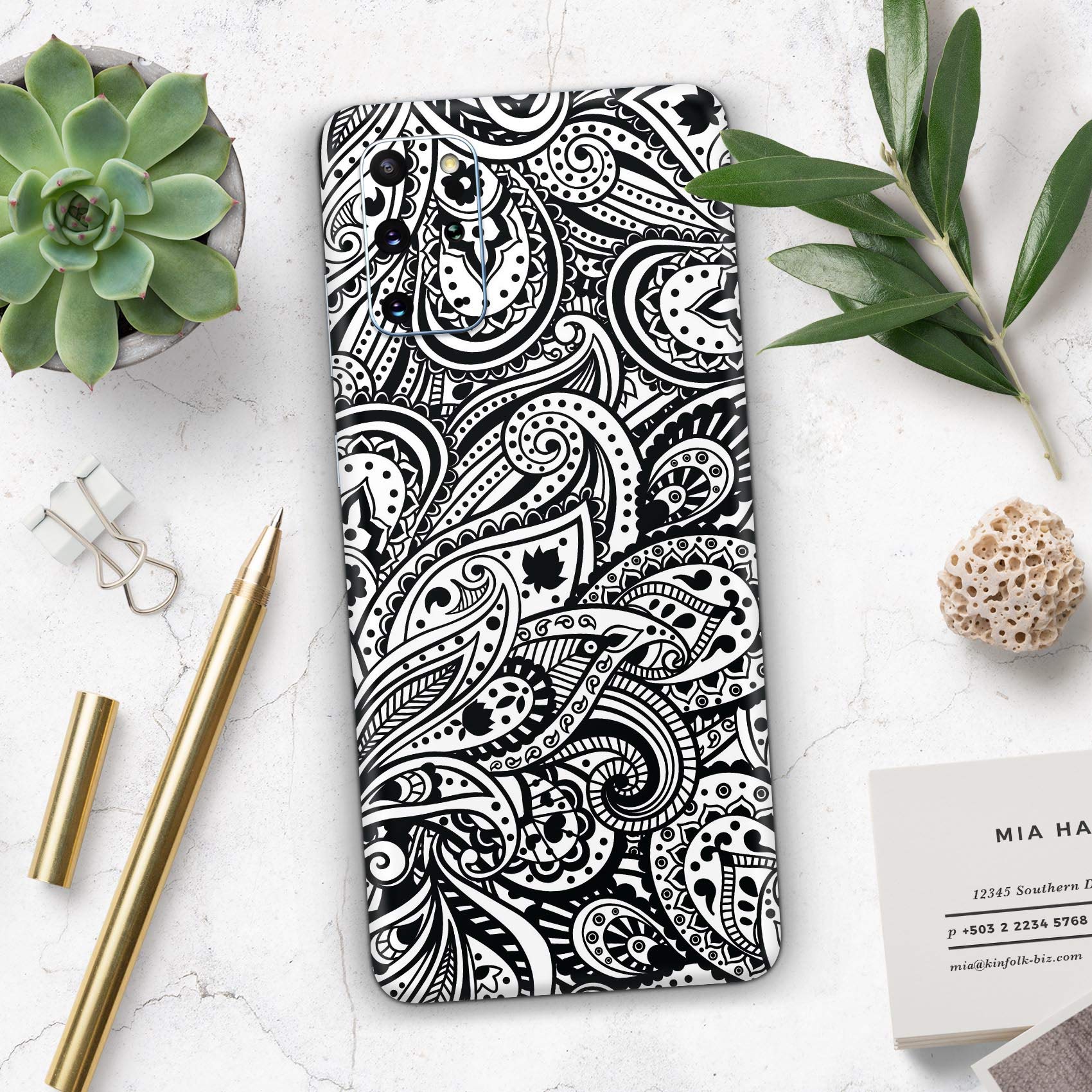 DesignSkinz Black and White Aztec Paisley Protective Vinyl Decal Wrap Skin Cover Compatible with The Samsung Galaxy S20 (Screen Trim & Back Glass Skin)