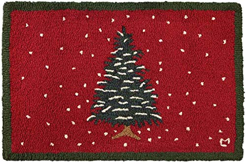 Chandler 4 Corners Artist-Designed Red Snowflake Hand-Hooked Wool Accent Rug (20" x 30")