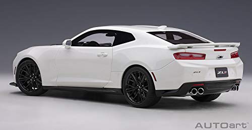 AUTOart 1/18 Model Car of Chevy Camaro ZL1 Summit White 71206