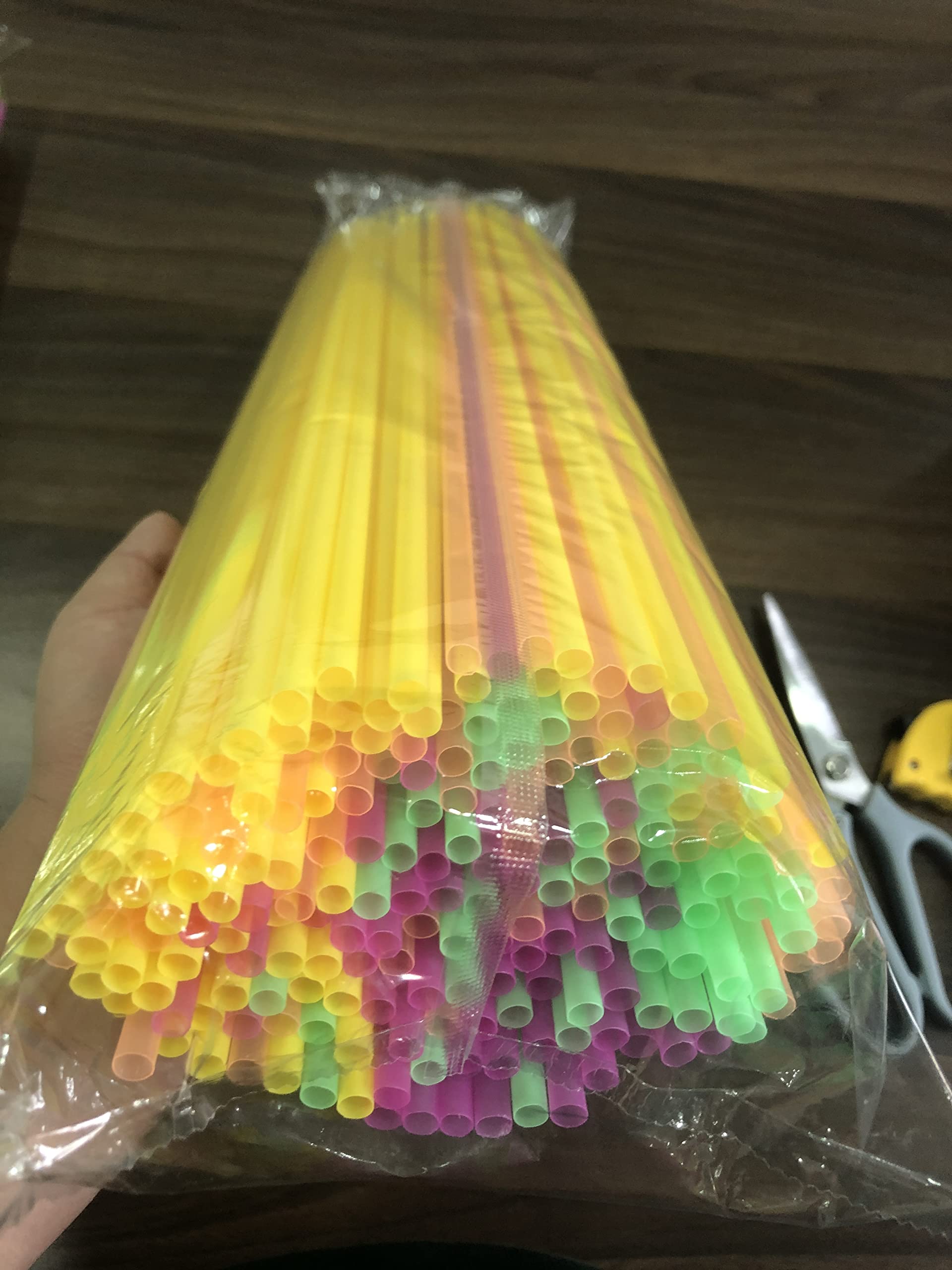 18" (45cm) Neon Straws, 1/4" (6mm) Diameter, Extra Long Straight Straws, Plastic Straws (200 Count)