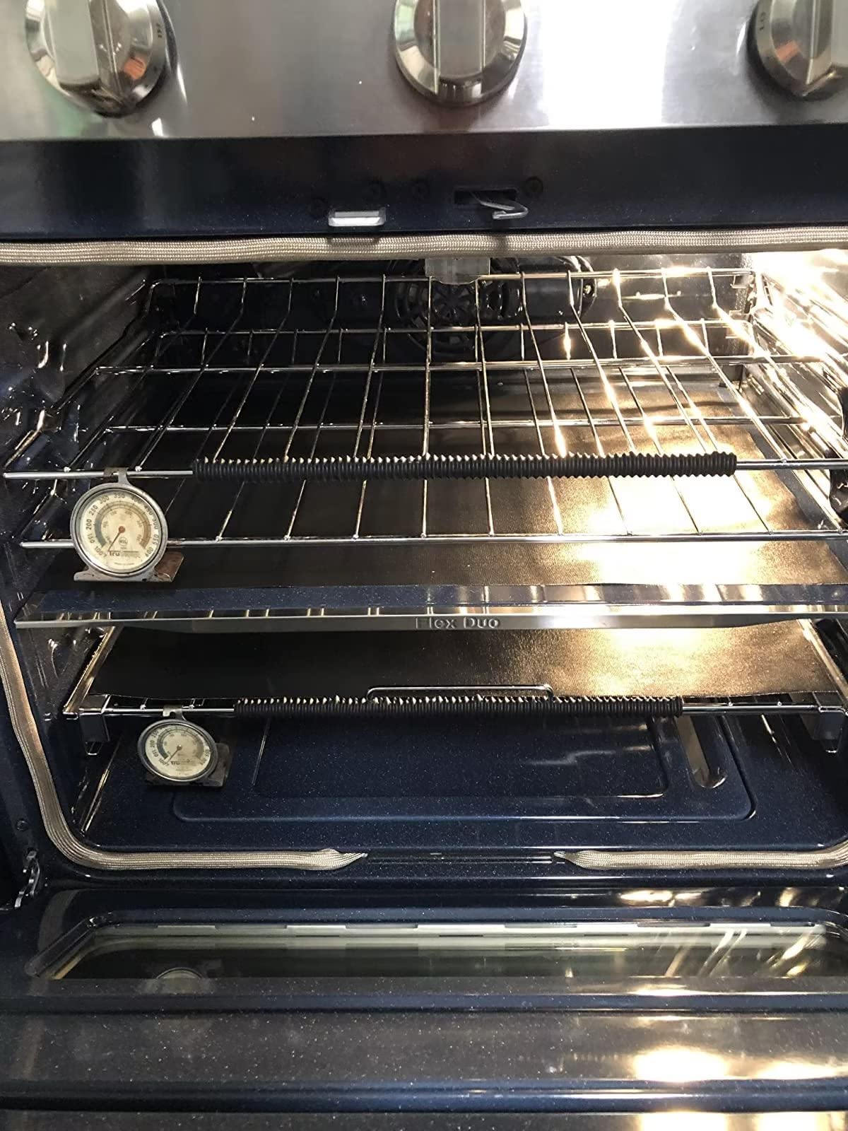 2 Pack Oven Liner Mat + 2 Oven Rack Edge Protector Guard,Heavy Duty&Non Stick Oven Liners For Electric Grill Gas-Keep Oven Clean,Silicone Oven Rack Shields-Protect Hands Against Burns And Scars,Black