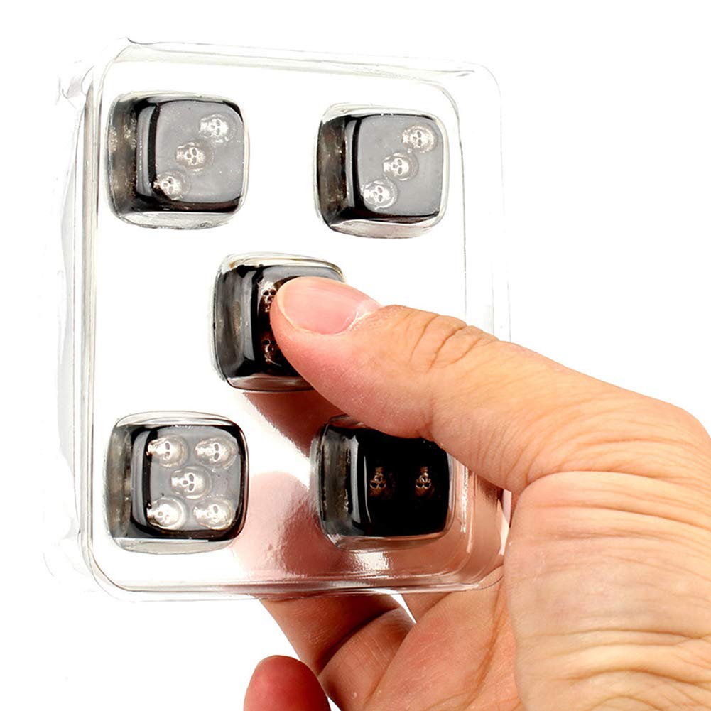 5pcs/Set Black Mini Skull Dice Six Sided Resin Skull Dice for Party Playing Drinking Death Table Game Party Halloween Festival Bar Game Toy Tool (Silver)