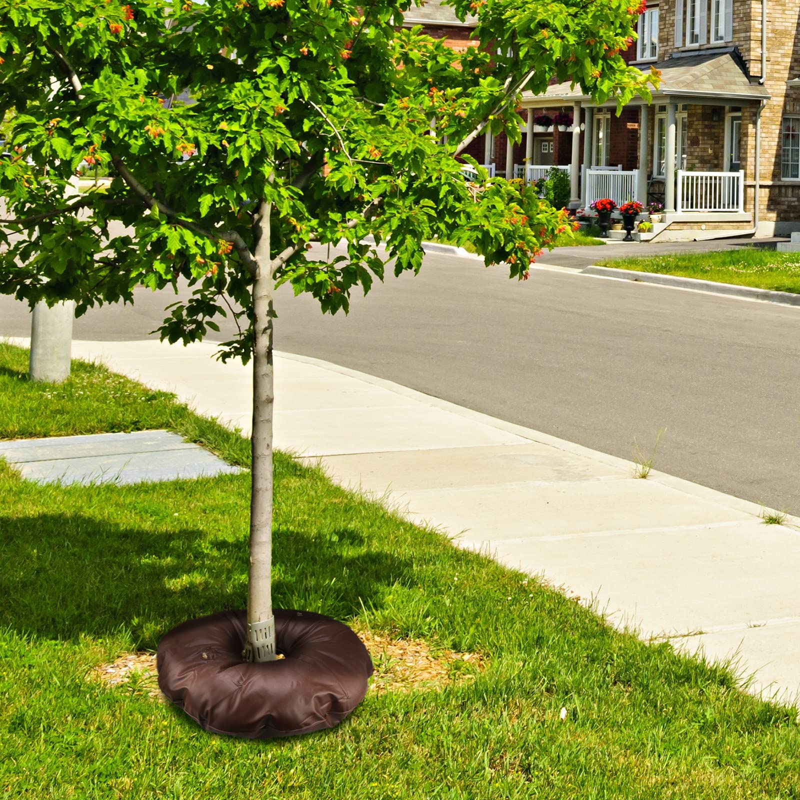 16 Pack Tree Watering Bag Slow Release Tree Watering Ring Automatic Watering System for Potted Plants PVC Water Saving Tree Watering System for Planting Gardening Trees and Shrubs, Brown (15 Gallon)