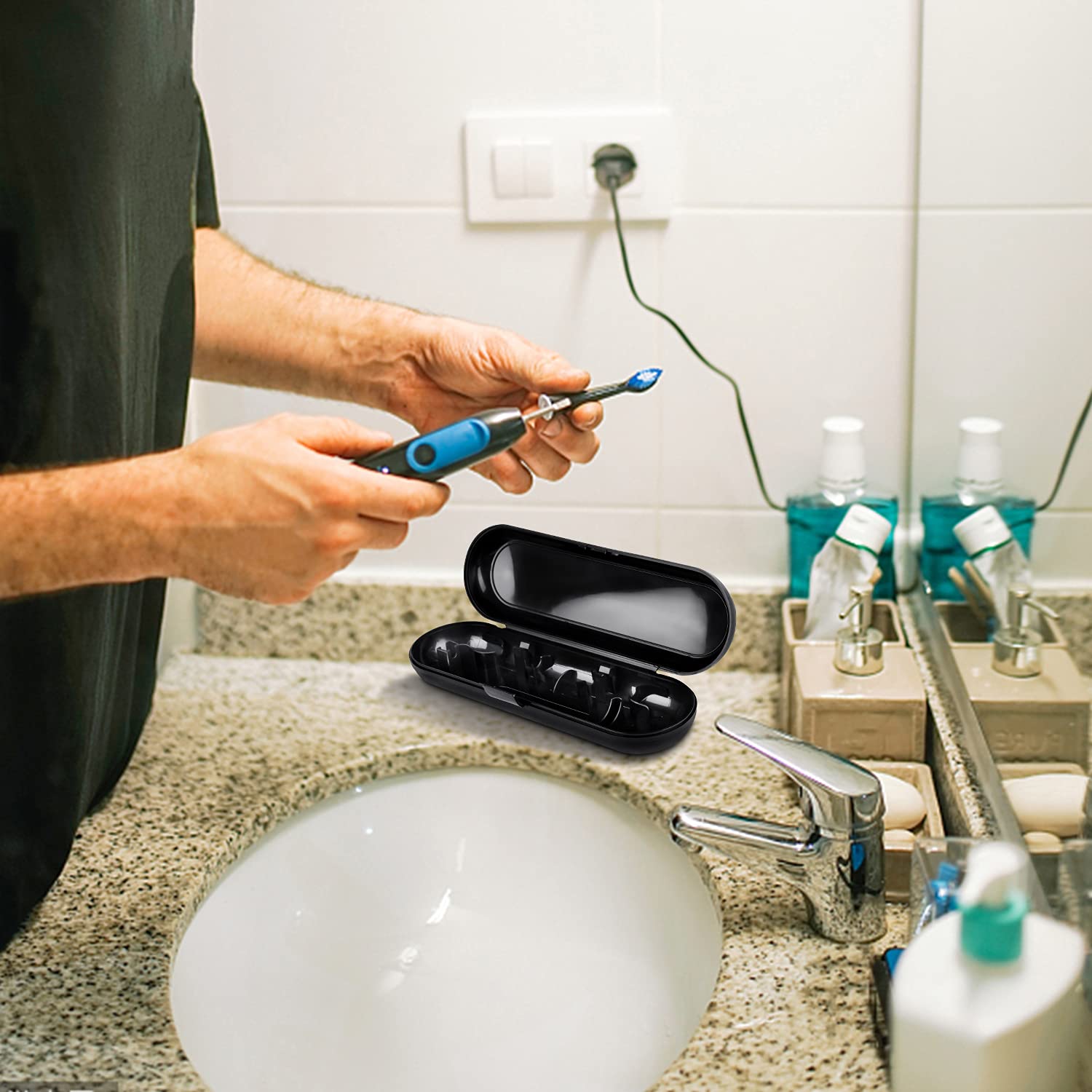 Fowecelt 2 Pack Electric Toothbrush Travel Case for Oral-B Pro and Other Electric Toothbrush, Portable Travel Toothbrush Holder (Black & White)