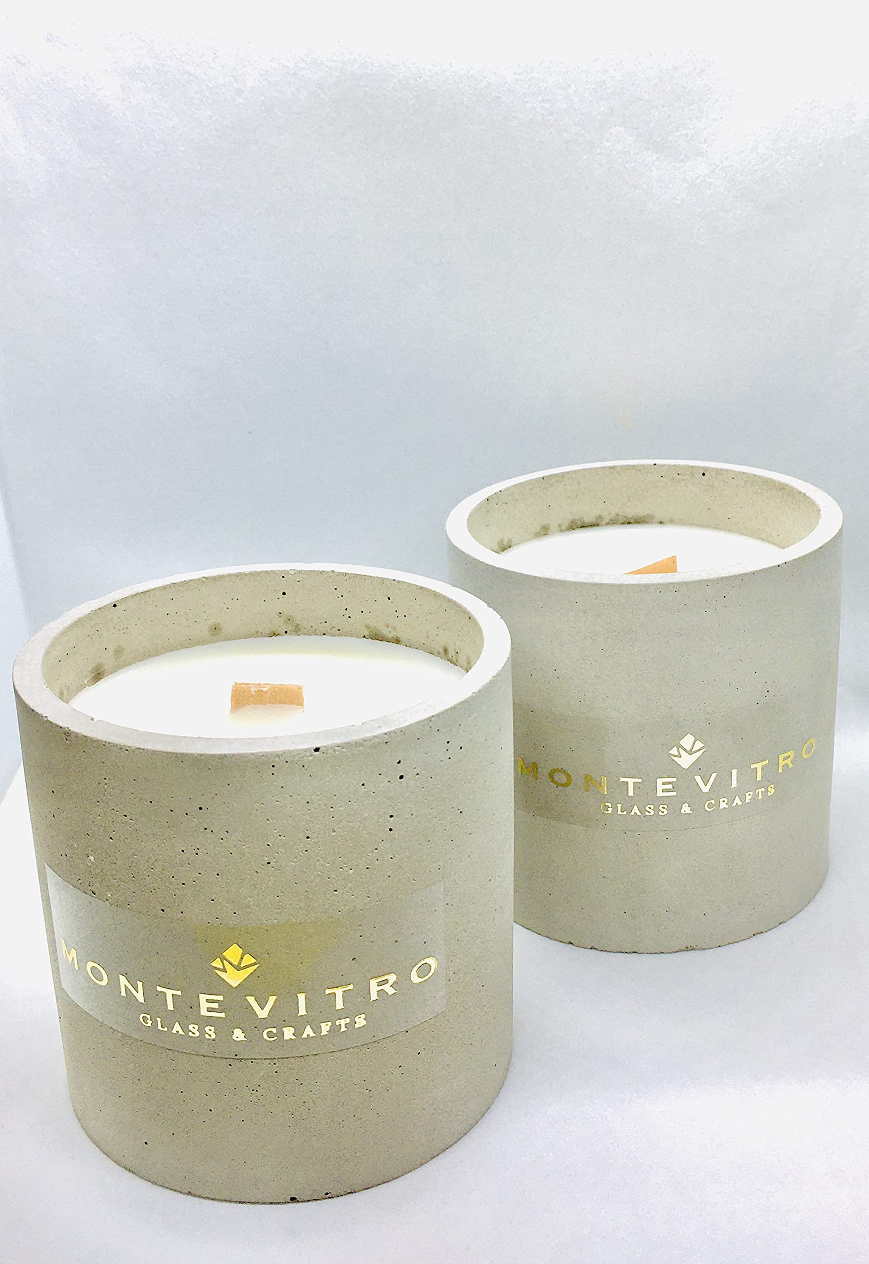 2 candle in cylinder concrete base, aromatic soy wax and wood wick - Monte Vitro