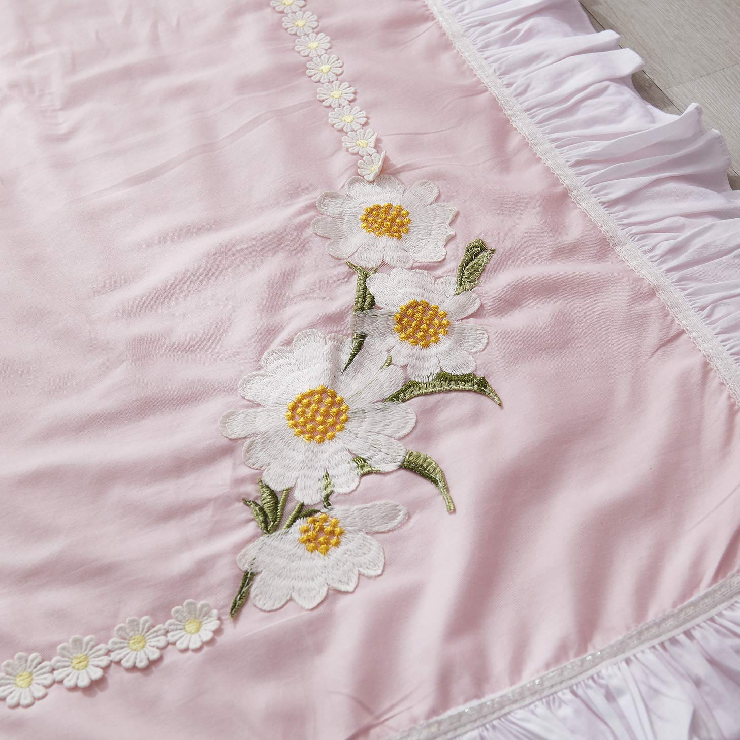Brandream Crib Bedding Set for Girls Pink Princess Nursery Bedding 3 Pc Sweet Daisy Ruffle Blanket, 100% Cotton