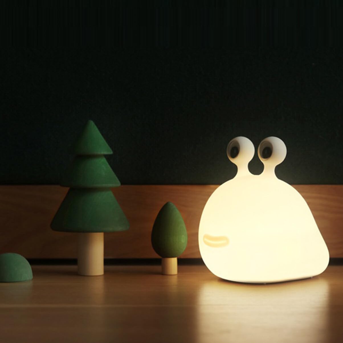 Uonlytech Cartoon Night Light Slug Silicone Bedside Sleeping Decorative Desktop Light Table Lamp for Kids Home Bedroom Baby Girls