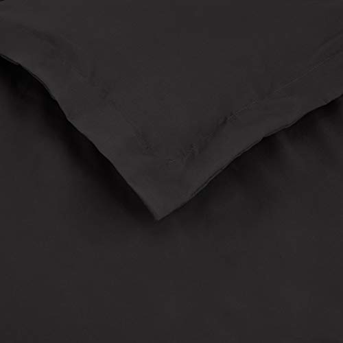 Amazon Basics Lightweight Microfiber 3-Piece Duvet Cover Set with Zipper Closure, Full/Queen, Black, Solid