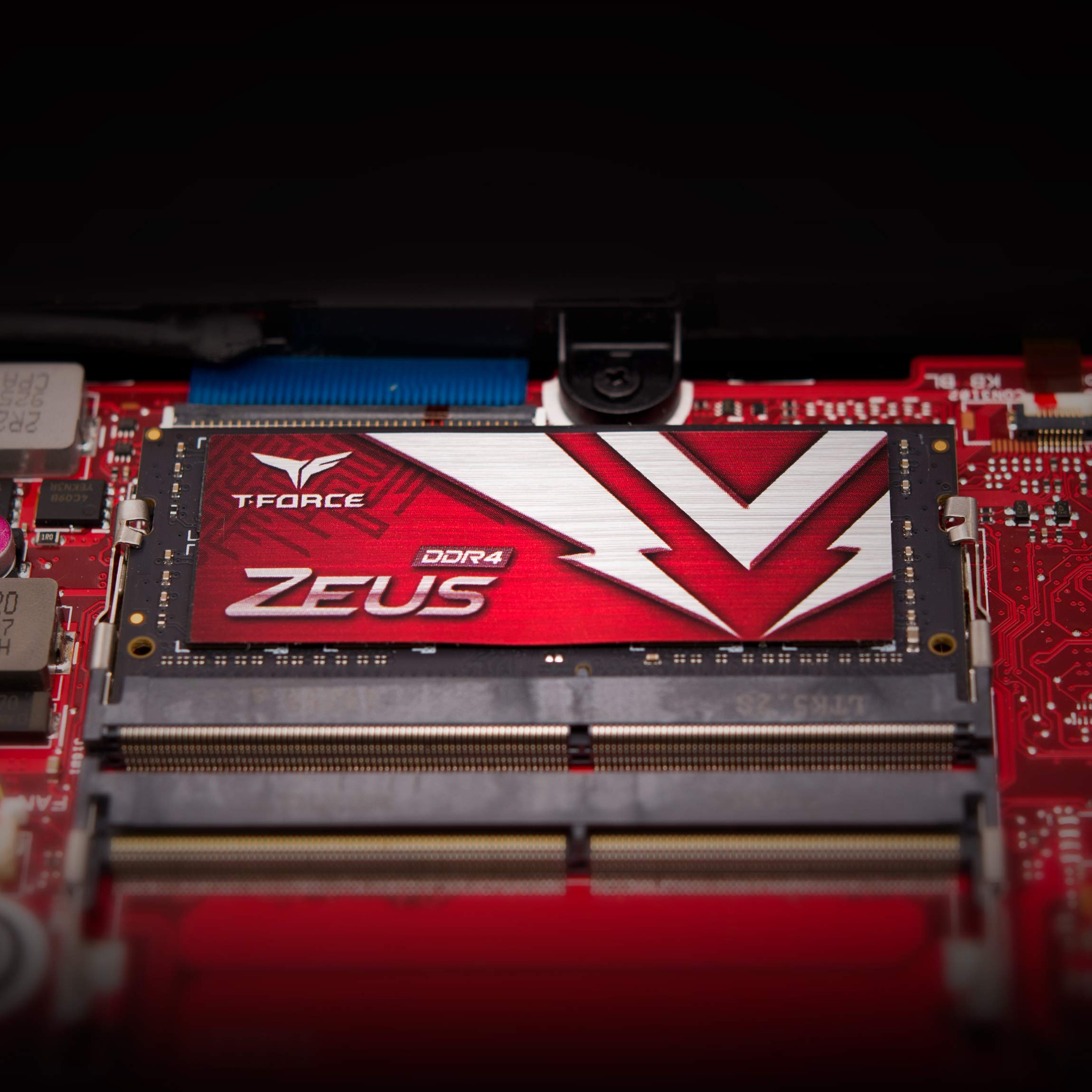 TEAMGROUP T-Force Zeus DDR4 SODIMM 32GB (2x16GB) 3200MHz (PC4-25600) 260 Pin CL16 Laptop OC Memory Module Ram TTZD432G3200HC16FDC-S01